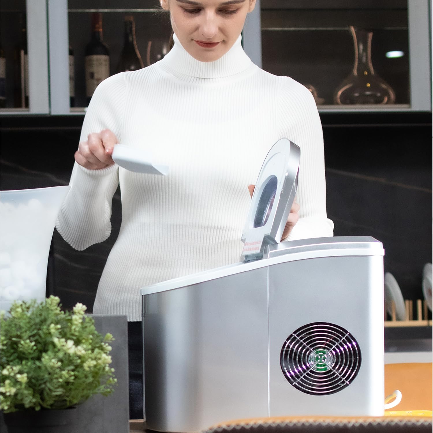 Countertop Ice Maker Nugget pebble Ice Maker Machine Portable Chewable Compact Mini Ice Chip Maker Nugget Machine Produce 26lbs per Day Bullet Soft Ice Cube Fruit Juice Ice, Silver SMETA