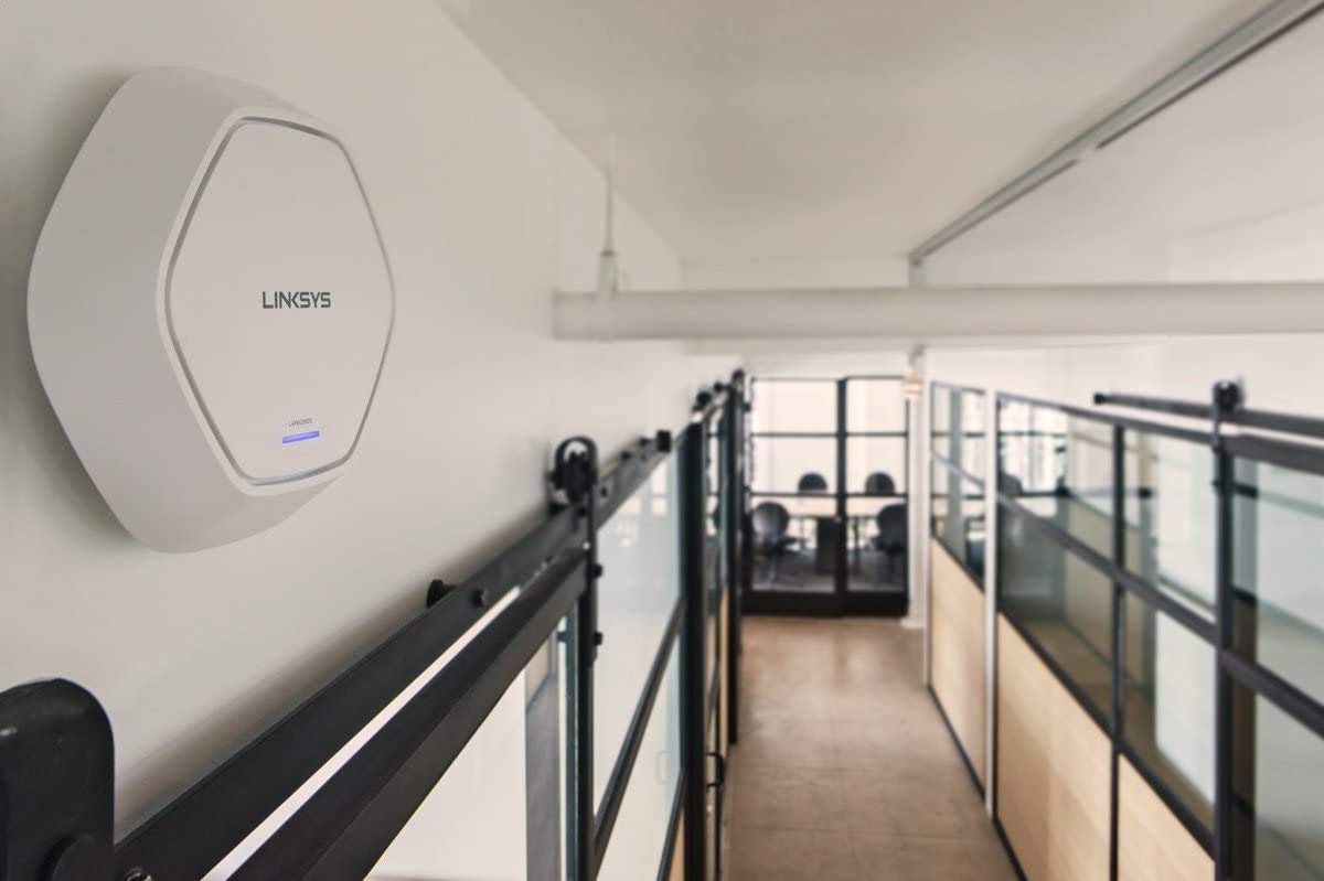 Linksys Business LAPAC2600 Pro Series AC2600 Dual-Band MU-MIMO Wireless Access Point