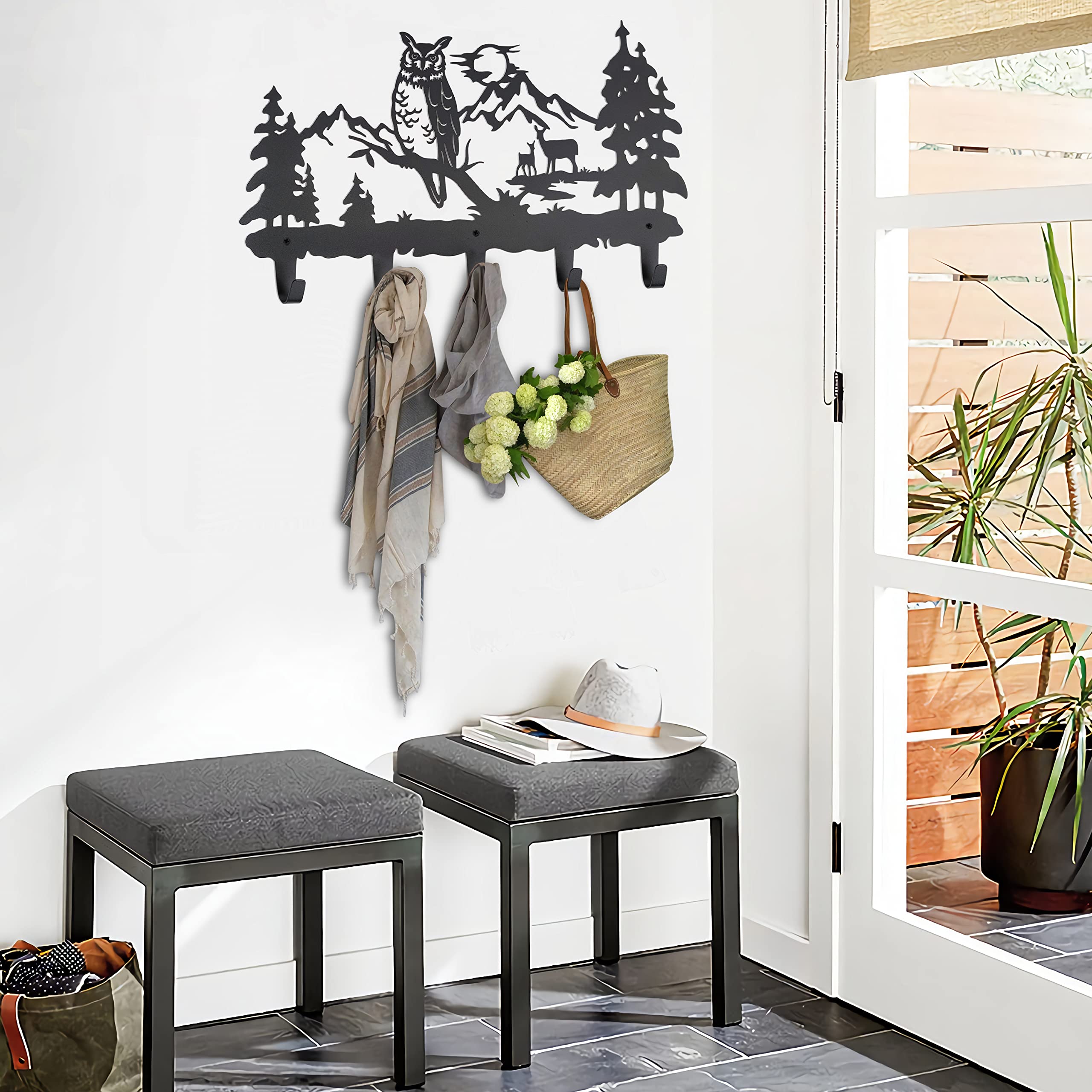 Metal Wolf Hooks Wall Art Decor- Wolf Family Hangers and Key Holder-Apply to Storage, Living Room, Hallway, Office, hut Decorative Hook Coat Rack and Backpack Hook (Black)