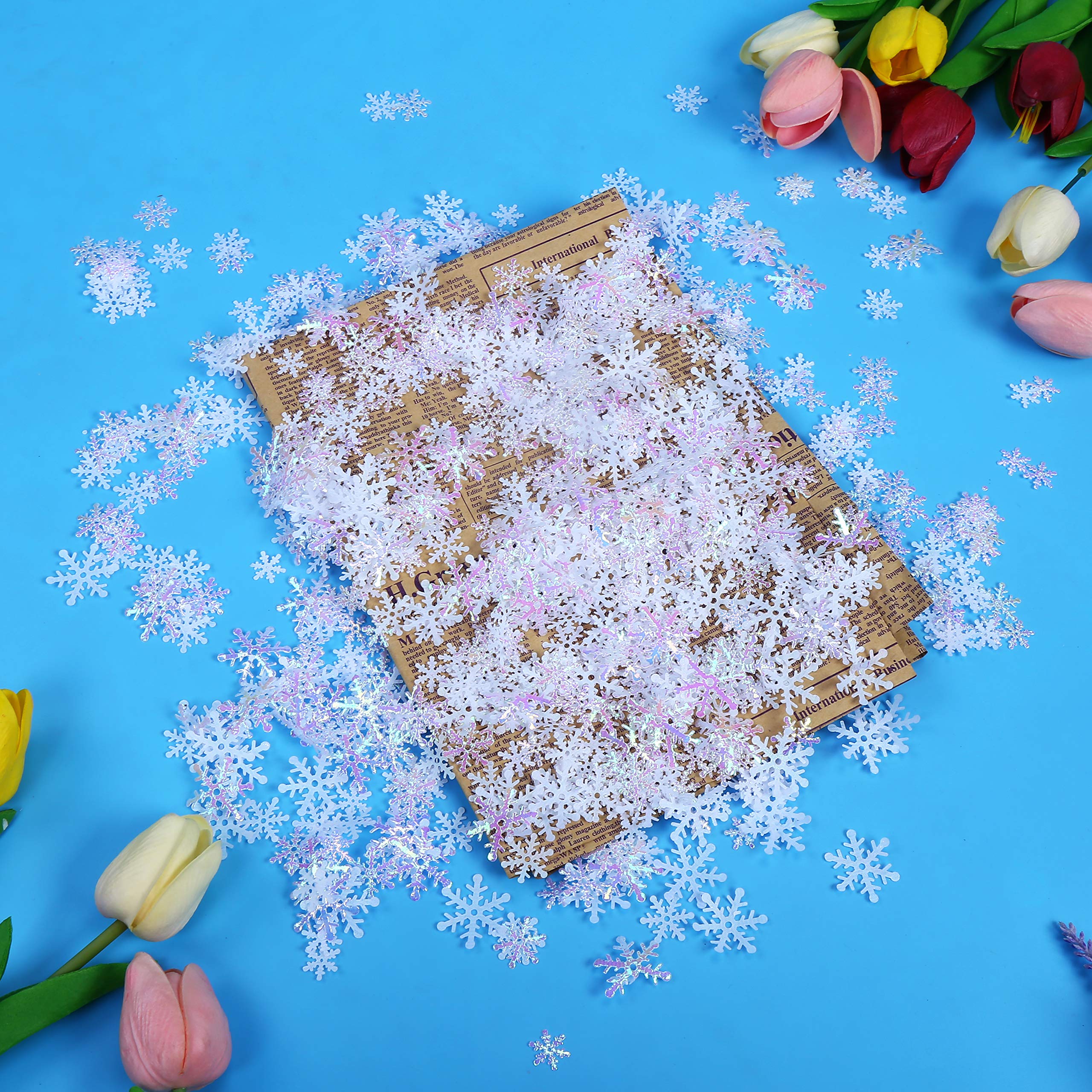 CCINEE 800pcs Glitter Snowflake Confetti White Decorative Snowflake Scatter Confetti for Christmas Birthday Party Wedding Home Decoration