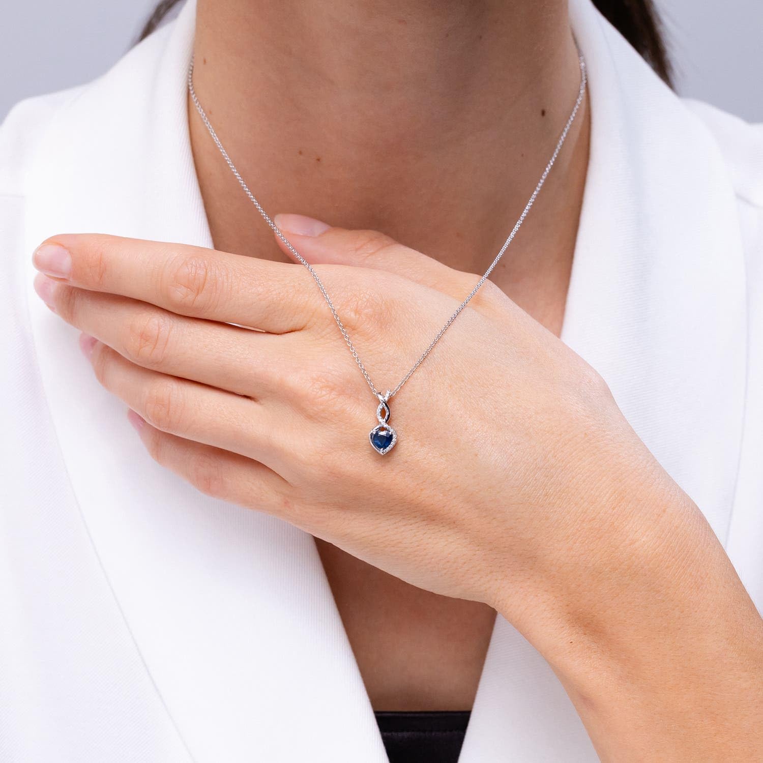 Angara Blue Sapphire Infinity Heart Pendant Necklace with Diamonds in Silver (4mm Blue Sapphire)