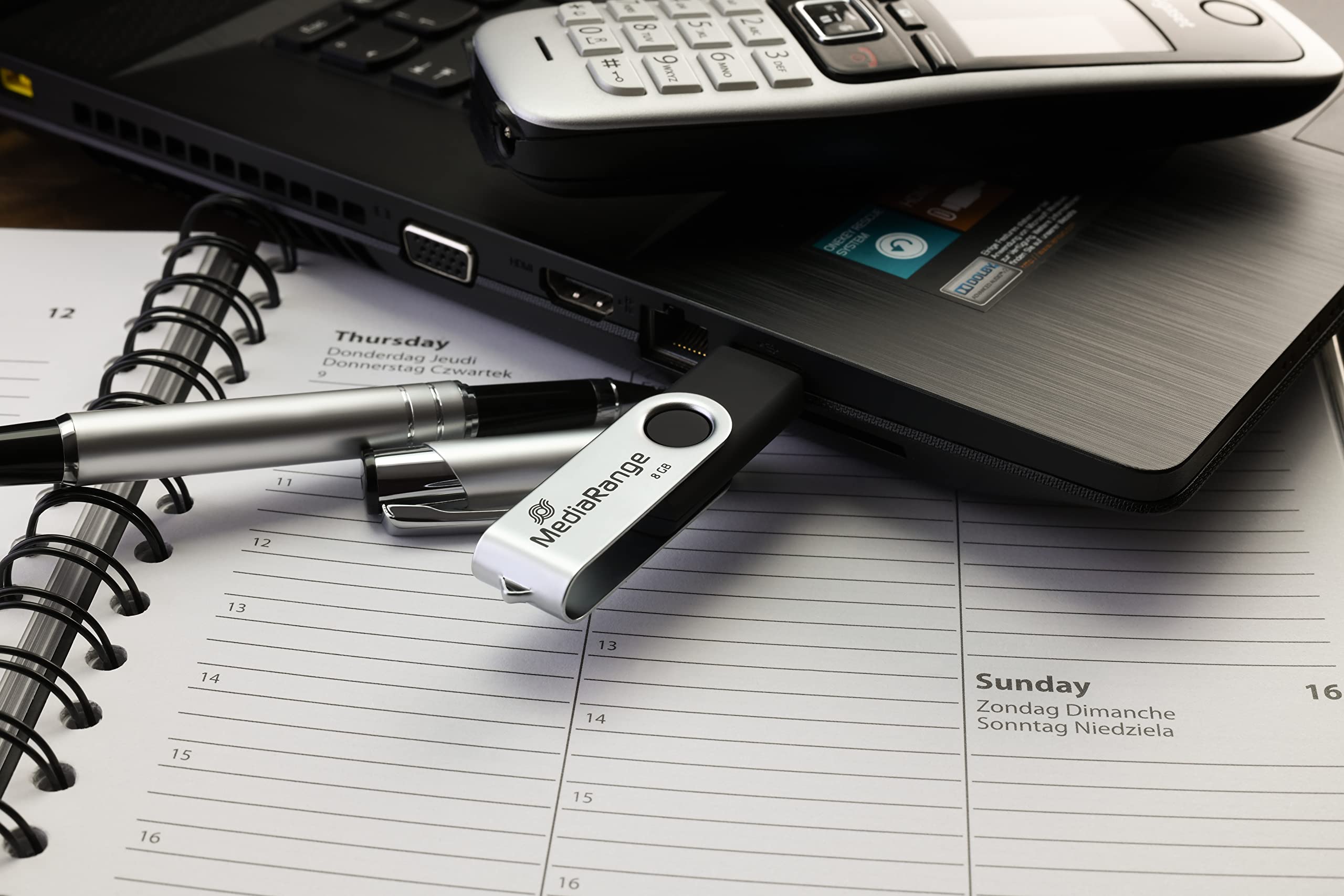 MEDIARANGE MR908 Flexi USB Stick 8GB 15MB/s USB 2.0 Black-Silver