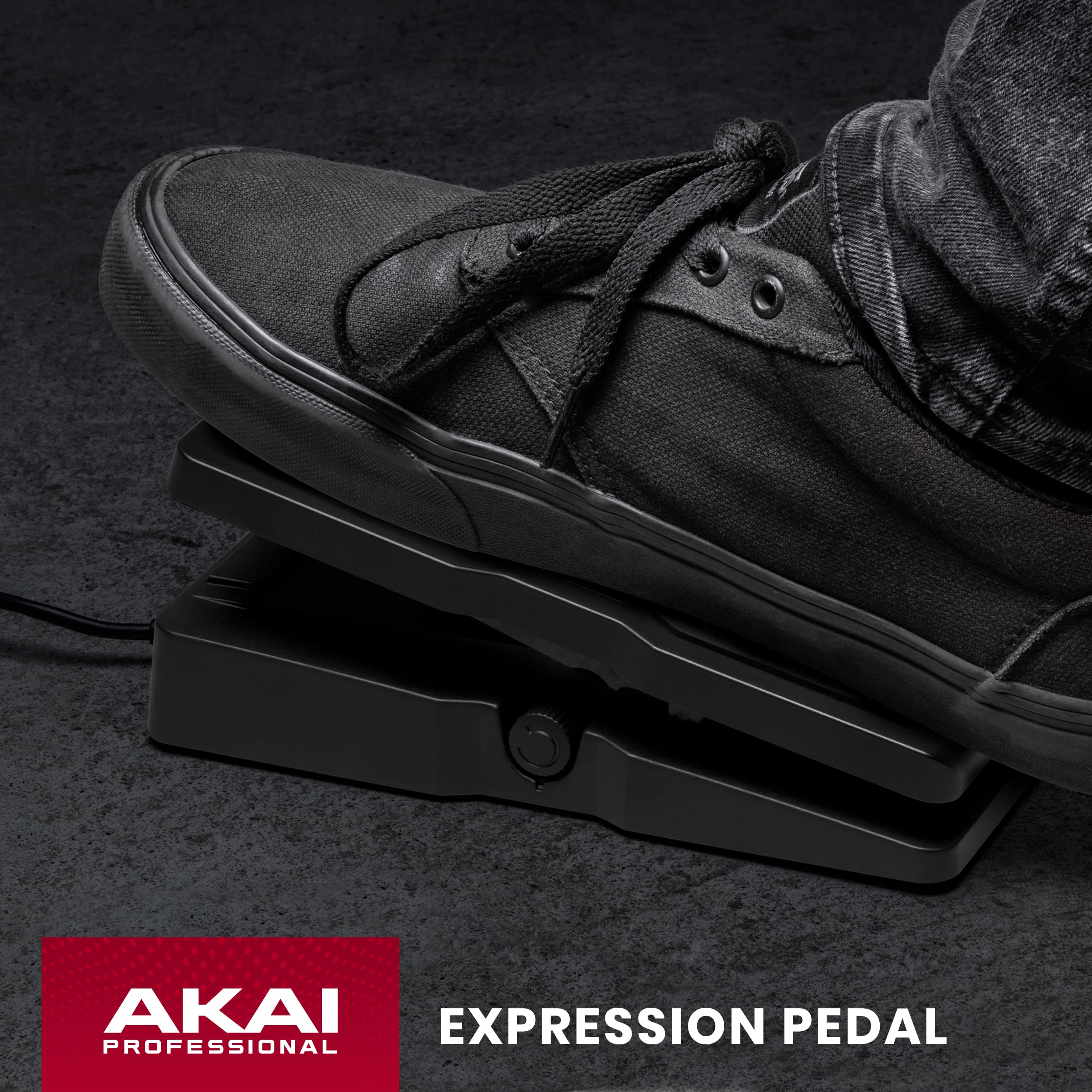 AKAI Professional Expression Pedal β Lightweight, Robust, Non Slip Pedal for MIDI Keyboard Controllers, Guitar Supported Effects, with 1.8m Cable