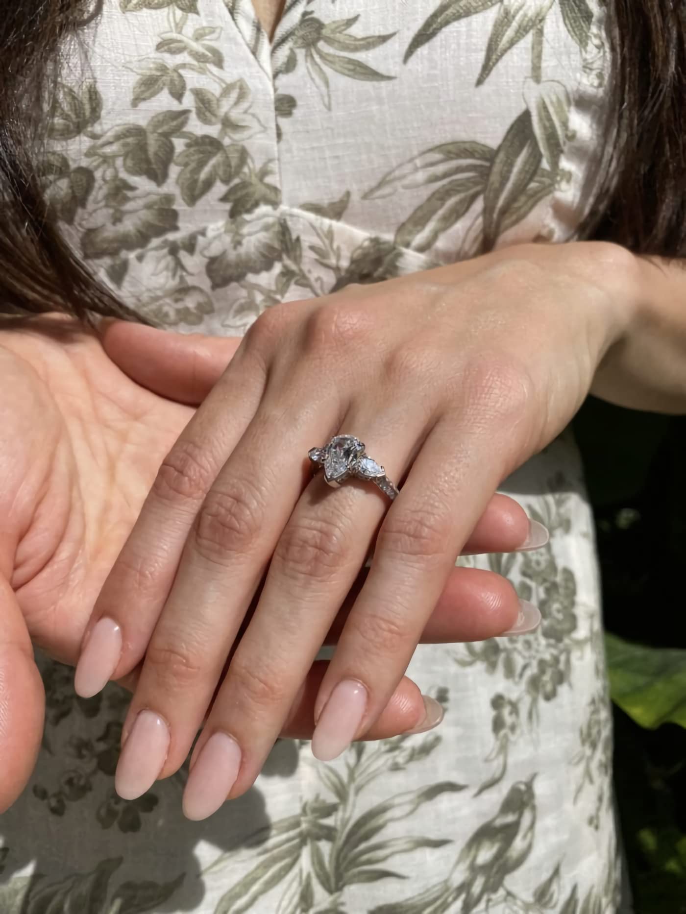 Ayafee Pear Shaped Engagement Rings for Women Center 1CT Moissanite Rings Platinum Silver Three Stone Wedding Anniversary Promise Rings - Size 7