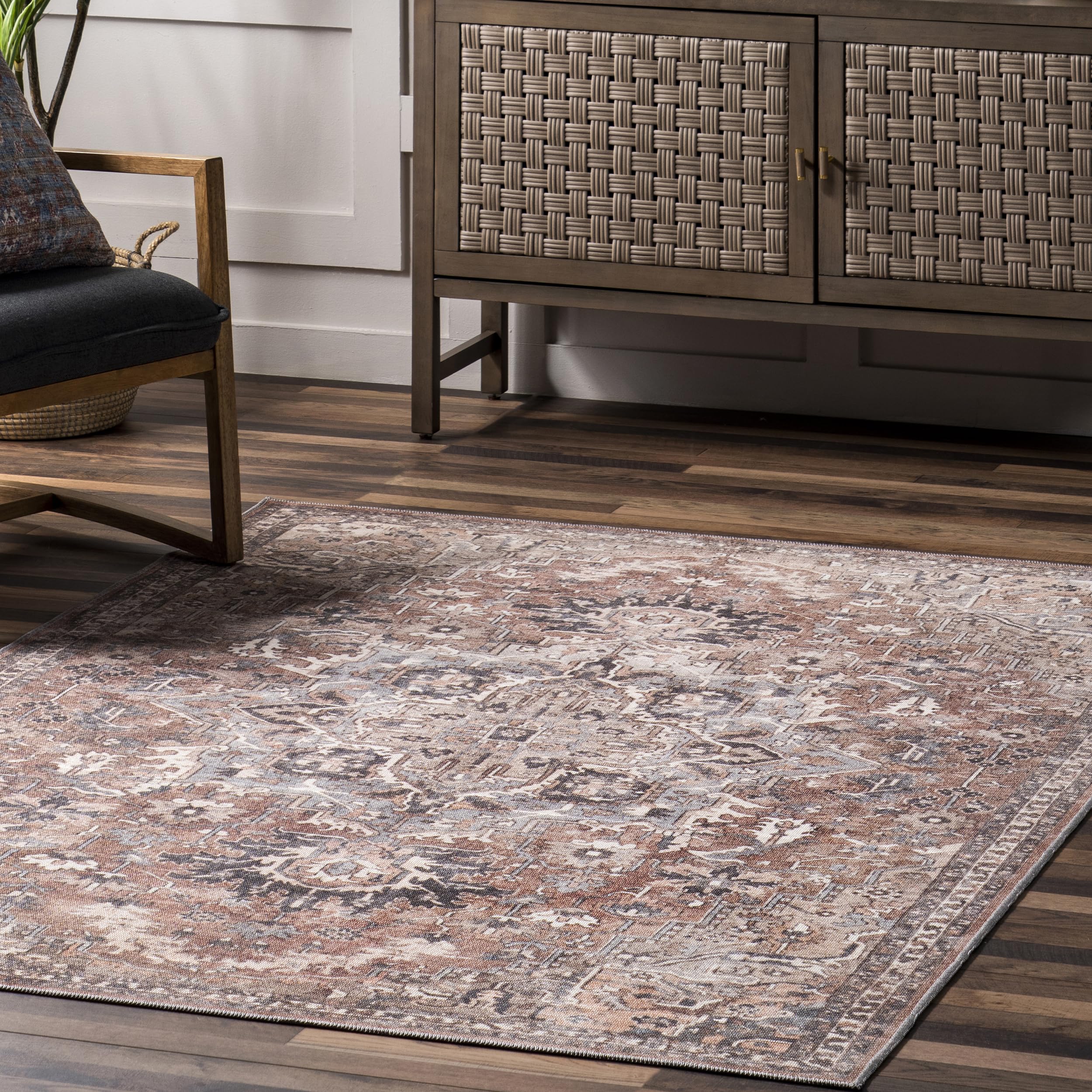 nuLOOM Aino Traditional Machine Washable Area Rug, 4x6, Rust