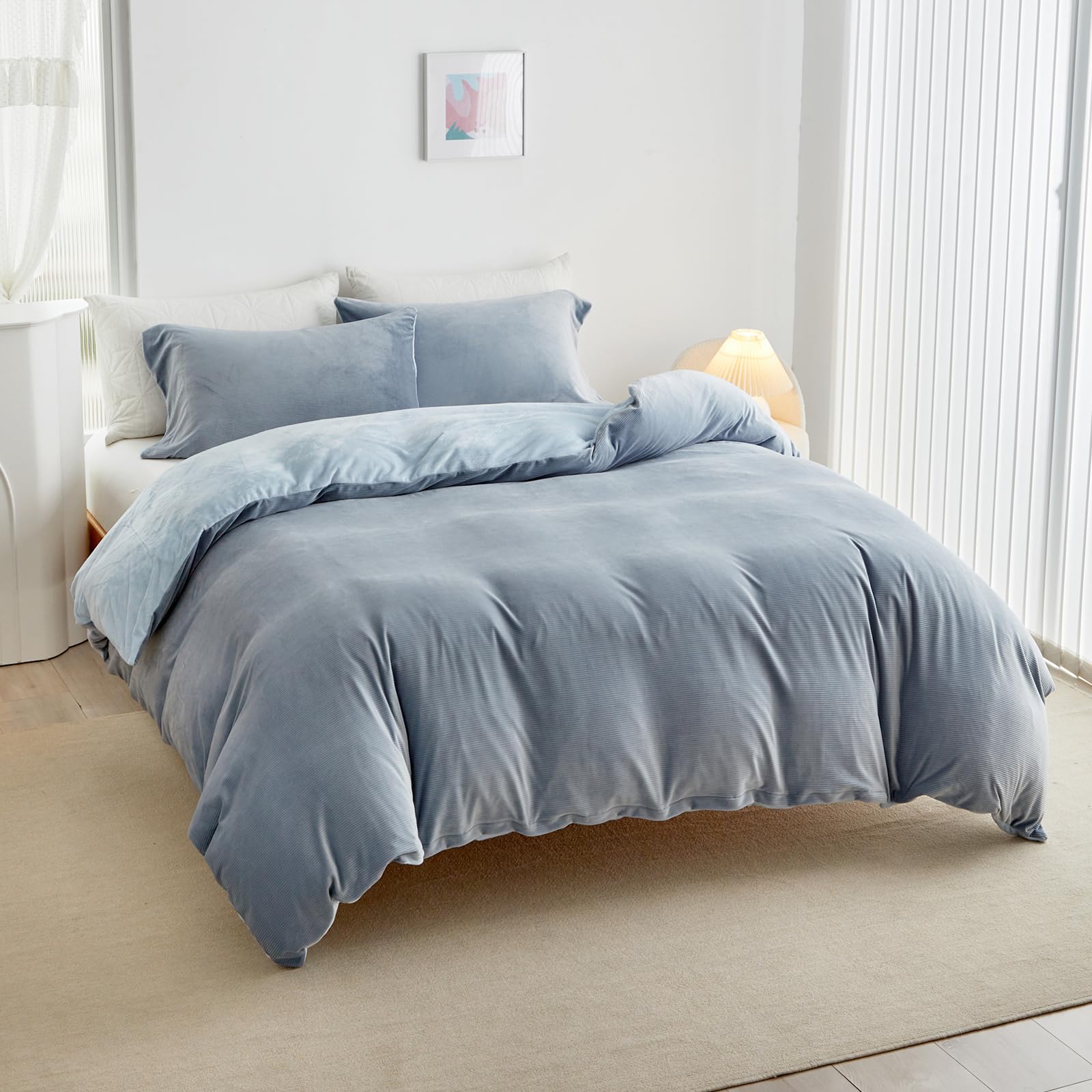 ARYURBU Flannel Queen Size Comforter Set, 3 Pieces Ultra-Soft Fuzzy Warm Luxury Grey Beding Set for Winter with 2 Pillow Cases