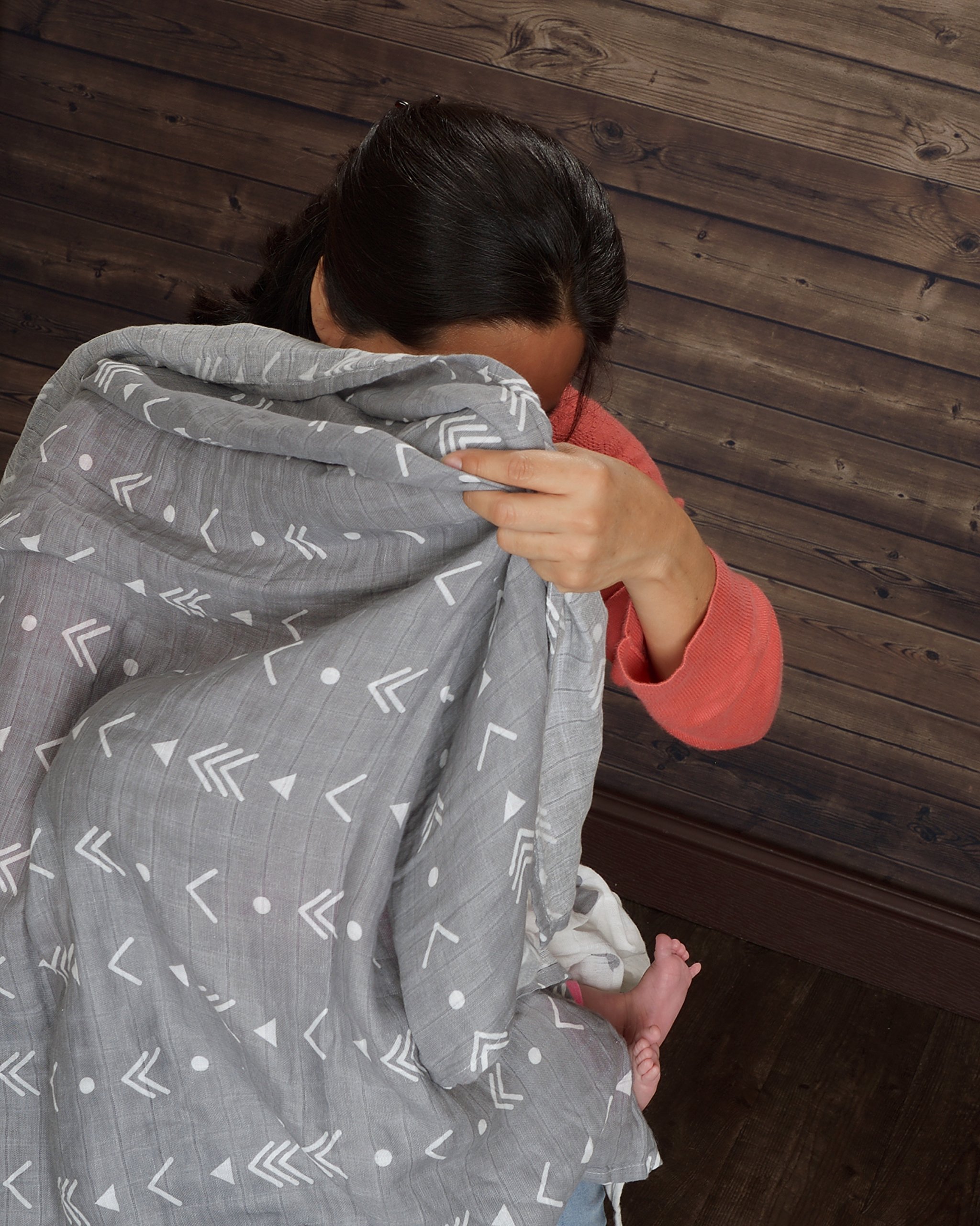 Momo Bebe Muslin Baby Swaddle Blankets - 4 Pack Large 47x47 inch Cotton Swaddles - White Grey Chevron Polka Dot Arrow - Soft Breathable Comfortable Durable - Nursery Shower Gift Set Unisex Neutral