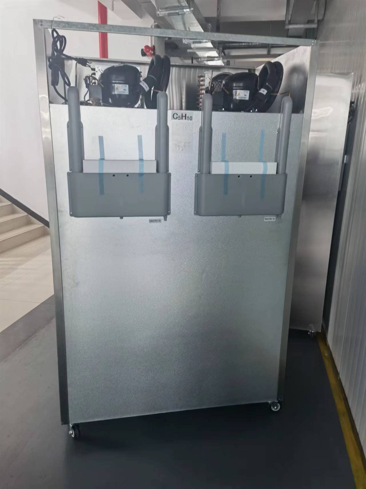 Aceland ARF-48B Reach-in Double door COMBO Refrigerator and Freezer 36 Cu. Ft. for Restaurant, Bar, Shop, Residential(Commercial Kitchen Equipment)