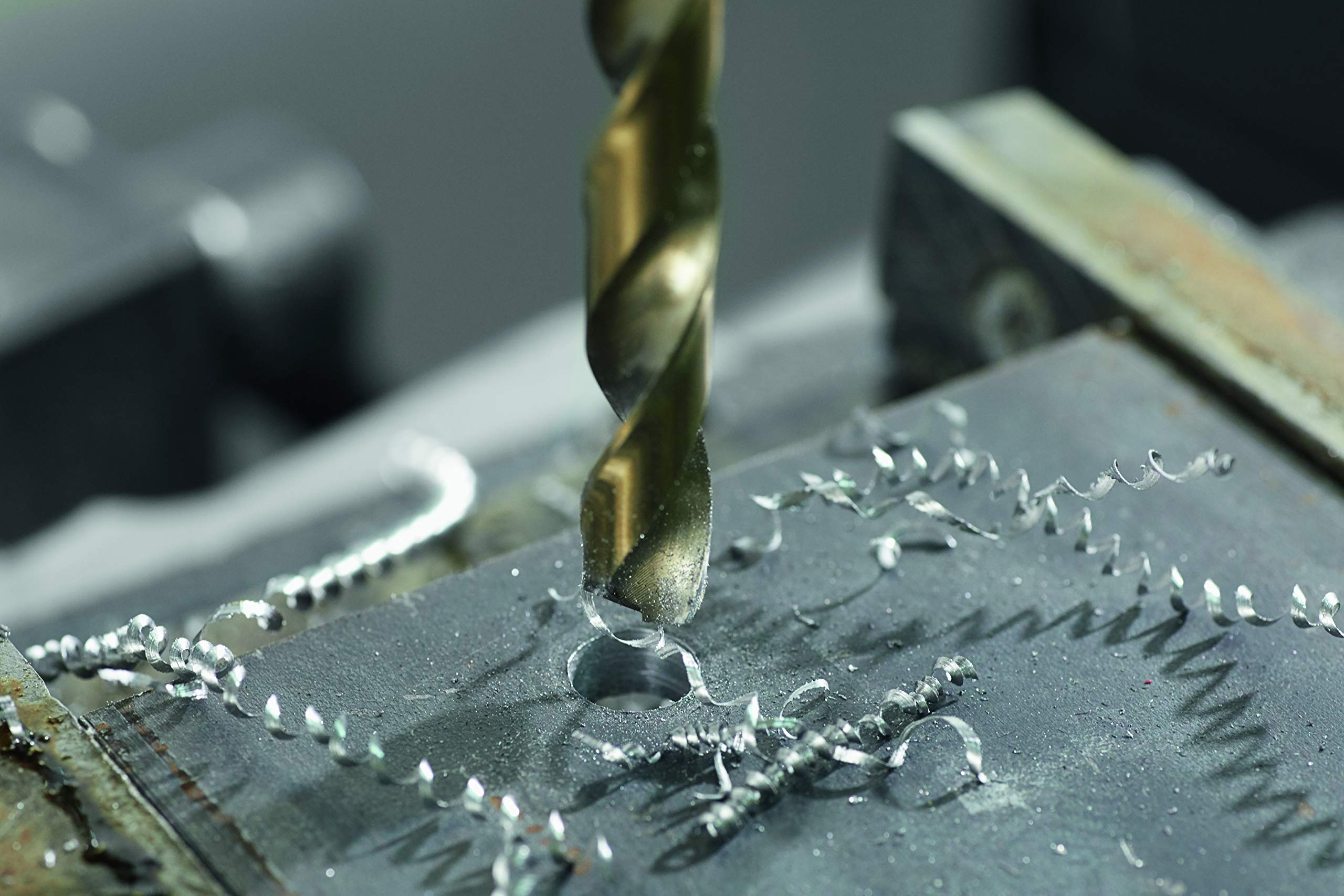BOSCH CO21B 21-Piece Assorted Set with Included Case Cobalt M42 Metal Drill Bit with Three-Flat Shank for Drilling Applications in Stainless Steel, Cast Iron, Titanium, Light-Gauge Metal, Aluminum