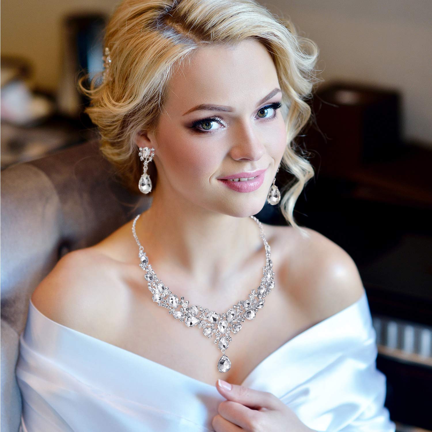 Hicarer Bridal Teardrop Cluster Crystal Jewelry Set for Women Necklace Earrings Wedding (Silver)