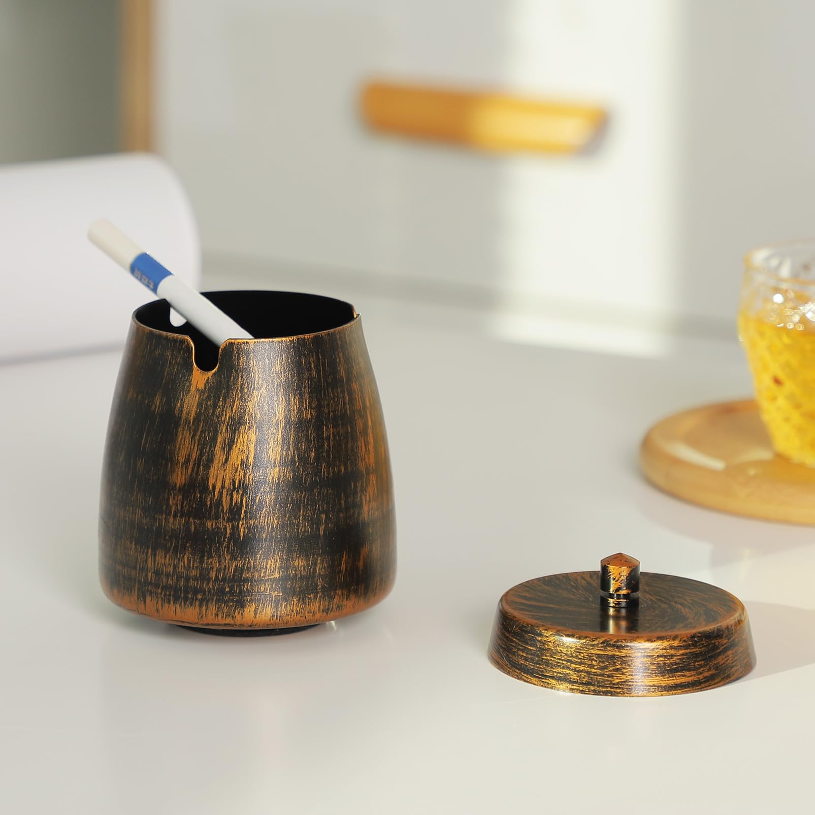 Ashtray with Lid for Cigarette, Iron Smokeless Odorless Windproof Ashtrays, Ashtray for Weed, Portable Ash Tray for Home Outside Patio Outdoor (Small)