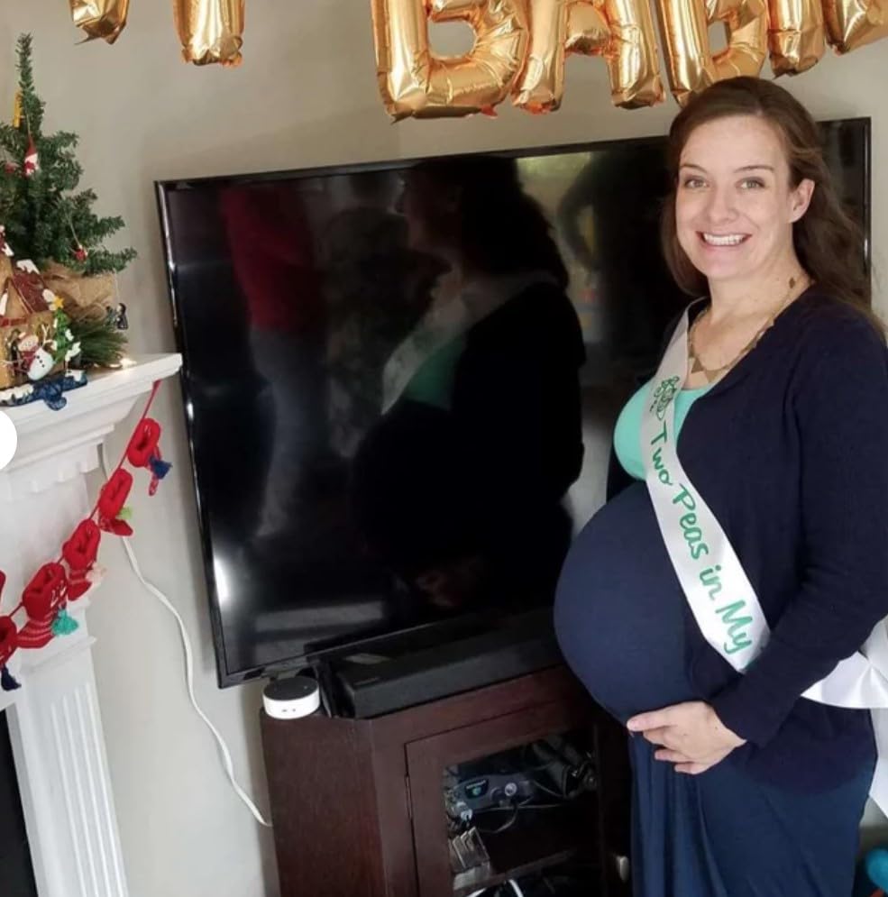 Amy's Bubbling Boutique Twin Baby Shower Sash Two Peas in My Pod for Mom to Be White & Green with Silver Safety Pin
