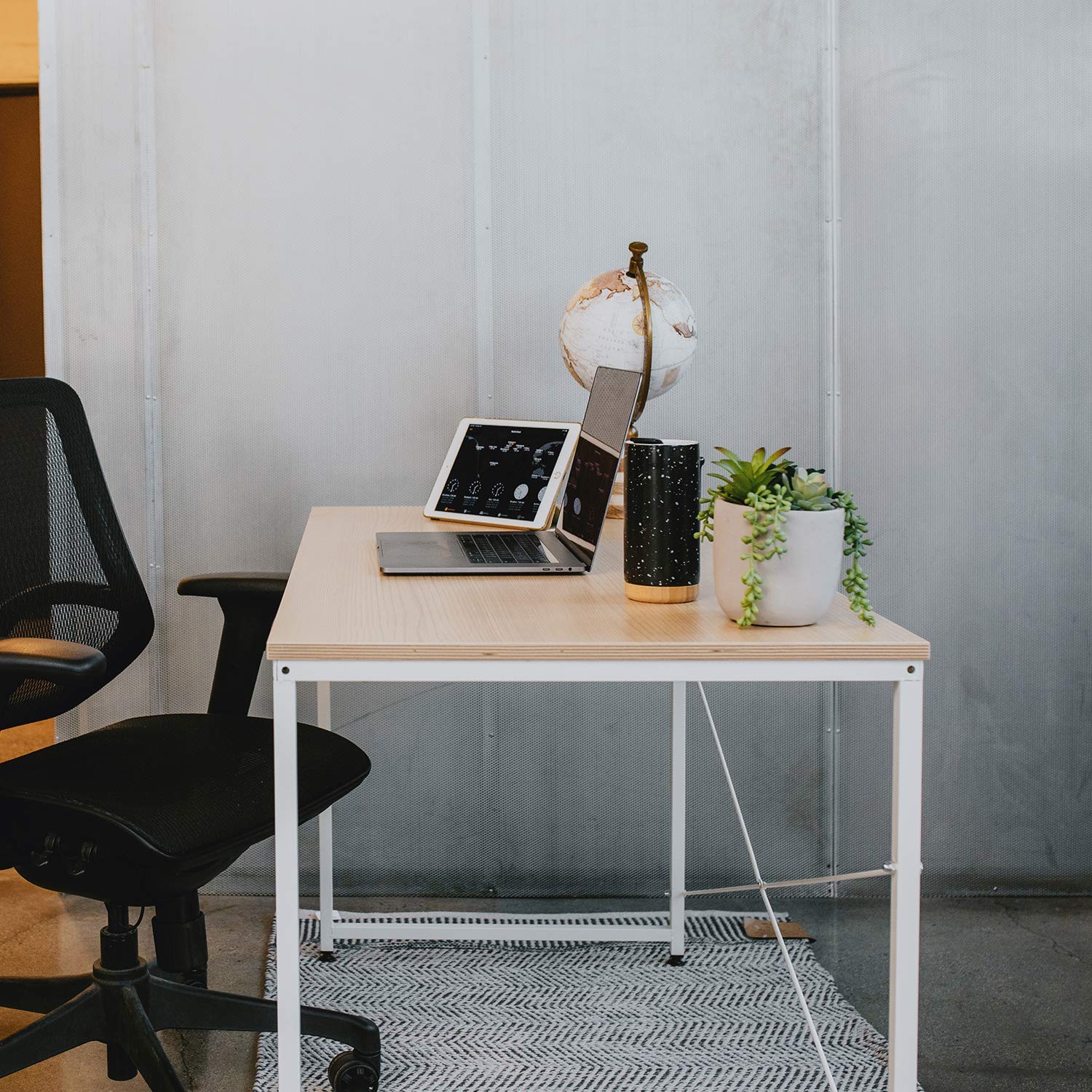 Alpha Series Multipurpose Desk 1260, Oak/White