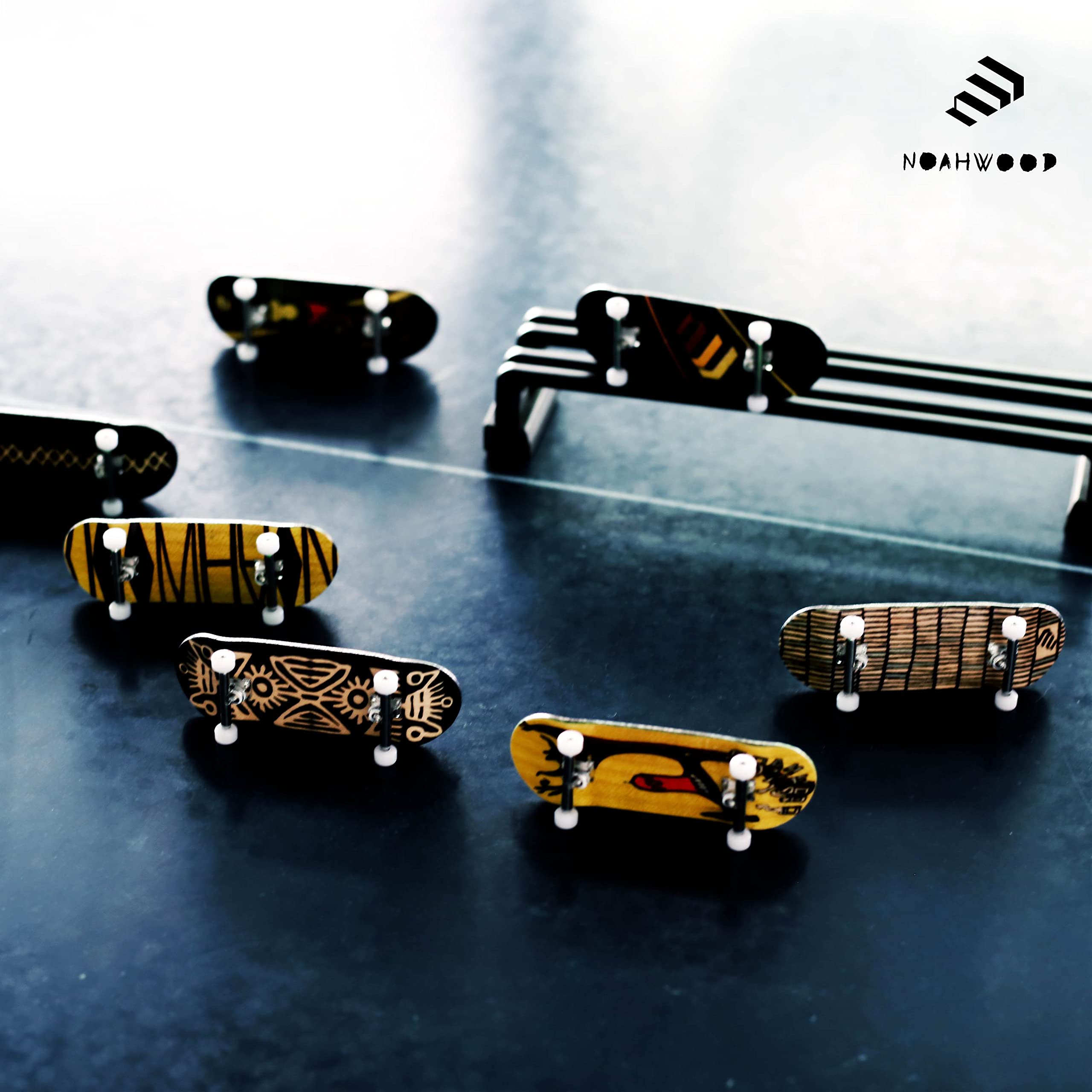 NOAHWOOD Crown LOGO Wheels iii White (ABEC-5 Bearing) + (Gift Prince Trucks) (Gift 34mm Silvery Hanger + Black Baseplate)
