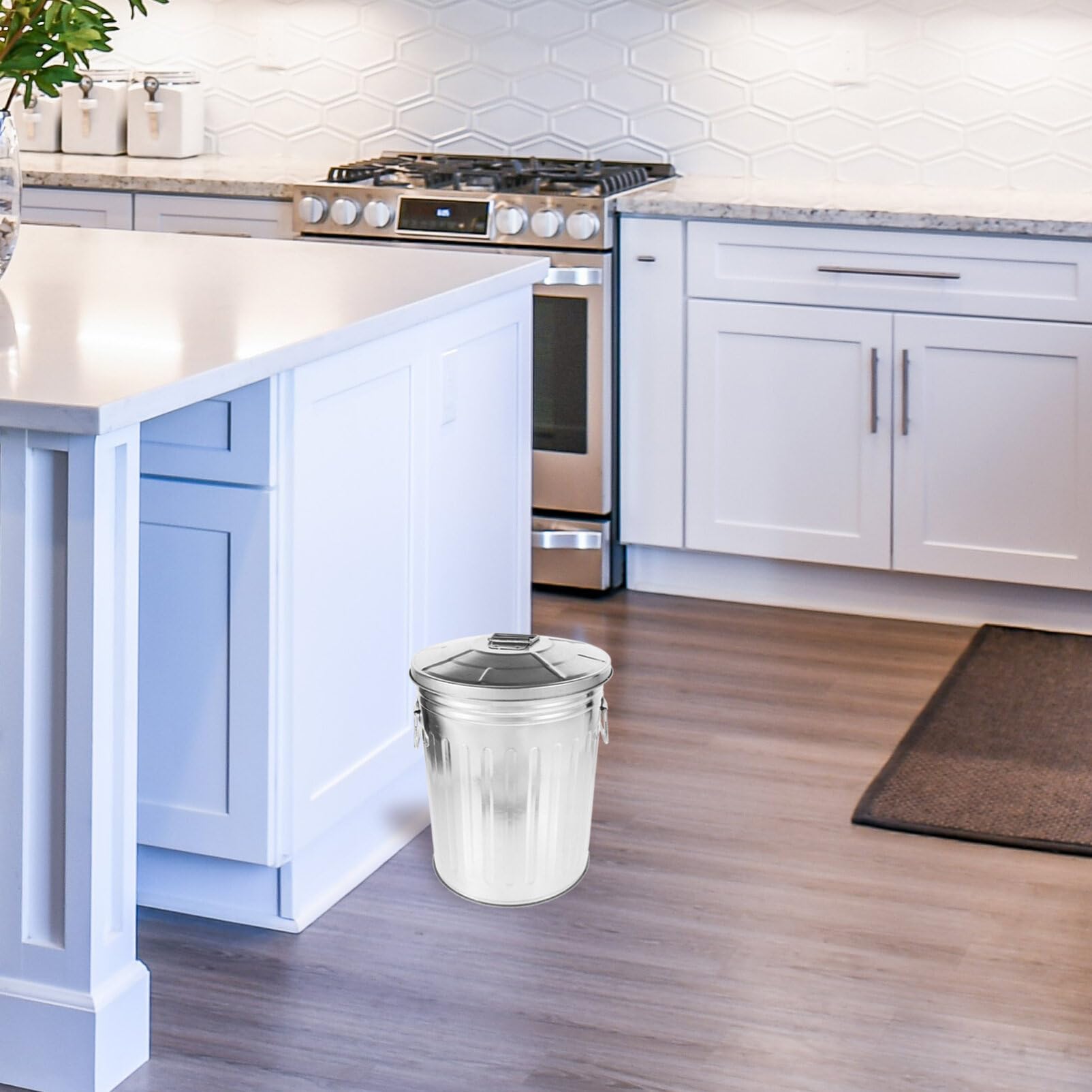 Ciieeo Galvanized Trash Can Metal Garbage Trash Can with Lid Round Wastebasket Container Wastepaper Basket for Home Living Room Kitchen Farm 8L
