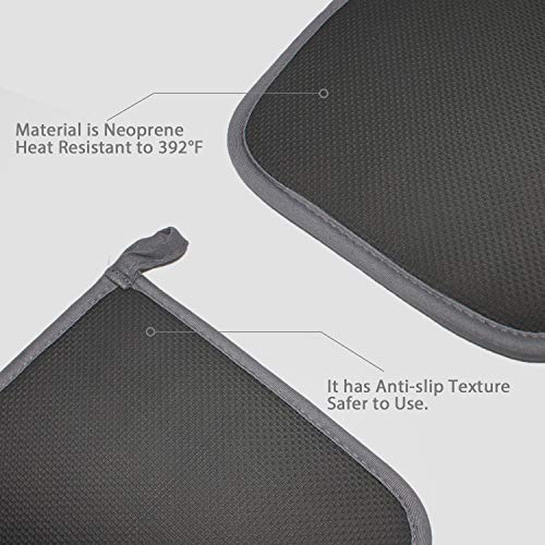 YEKOO 2 PCS Gray Pot Holders Sets for Kitchen Heat Resistant Oven Hot Pads with Pockets Non Slip Soft Grip Potholders for Baking Cooking 8"x8.5"