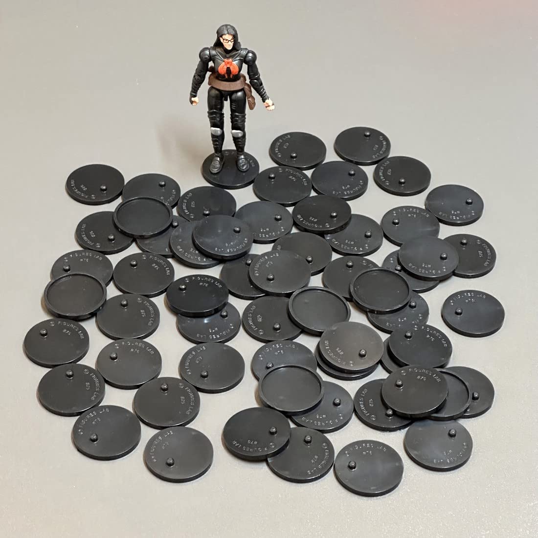FIGURESLAB 60 Pieces 32mm wide Round Black Model Display Stands Fit for 3.75” Vintage Gi Joe Action Figures toy