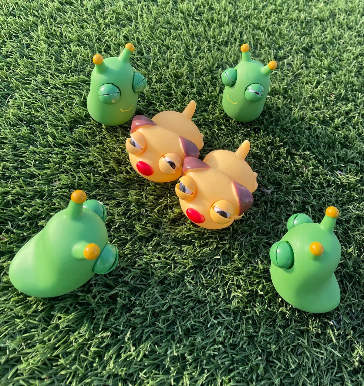 LBKKC Funny Grass Worm Pinch Toy, 4Pcs Eye Bouncing Popping Worm Stress Relief Toy, Novelty Stress Relief Squeeze Toys