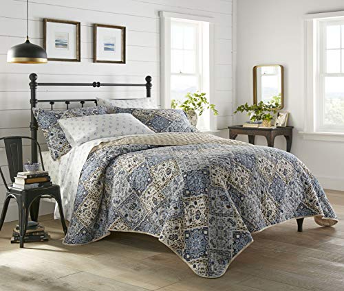 Stone Cottage - Queen Quilt Set, Reversible Cotton Bedding with Matching Shams, Lightweight Home Decor for All Seasons (Arell Blue, Queen)