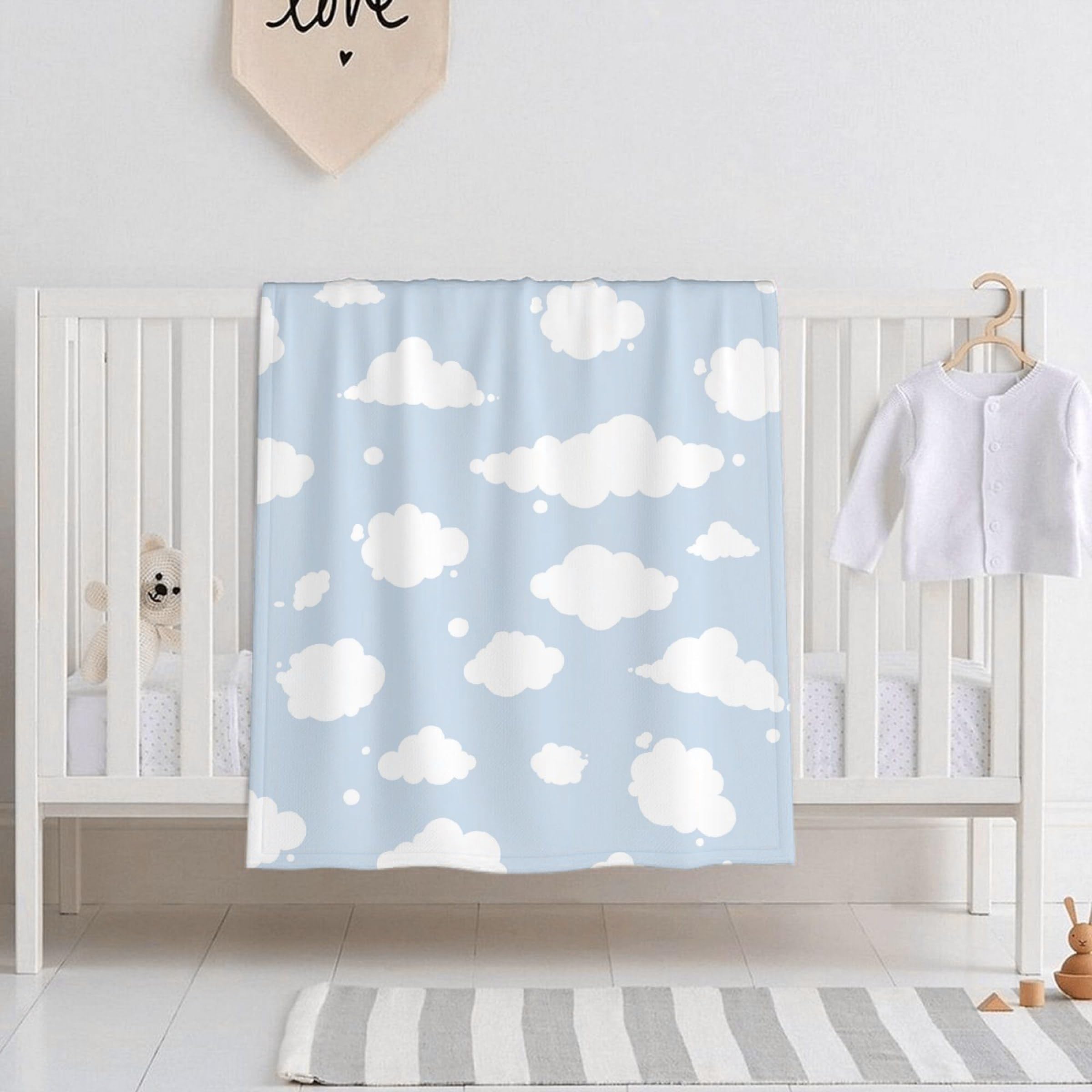 Cloud Blanket, Cloud Print Throw Blanket, Blue and White Gift for Girl and Boy, Lightweight Soft Cute Cloud Fleece Blanket for Sofa Chairs Bed 40" x 30" for Pet