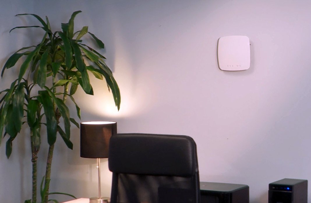 NETGEAR ProSAFE WAC730 Business 3x3 Dual Band 802.11ac Wireless Access Point, PoE Powered (WAC730-100NAS)