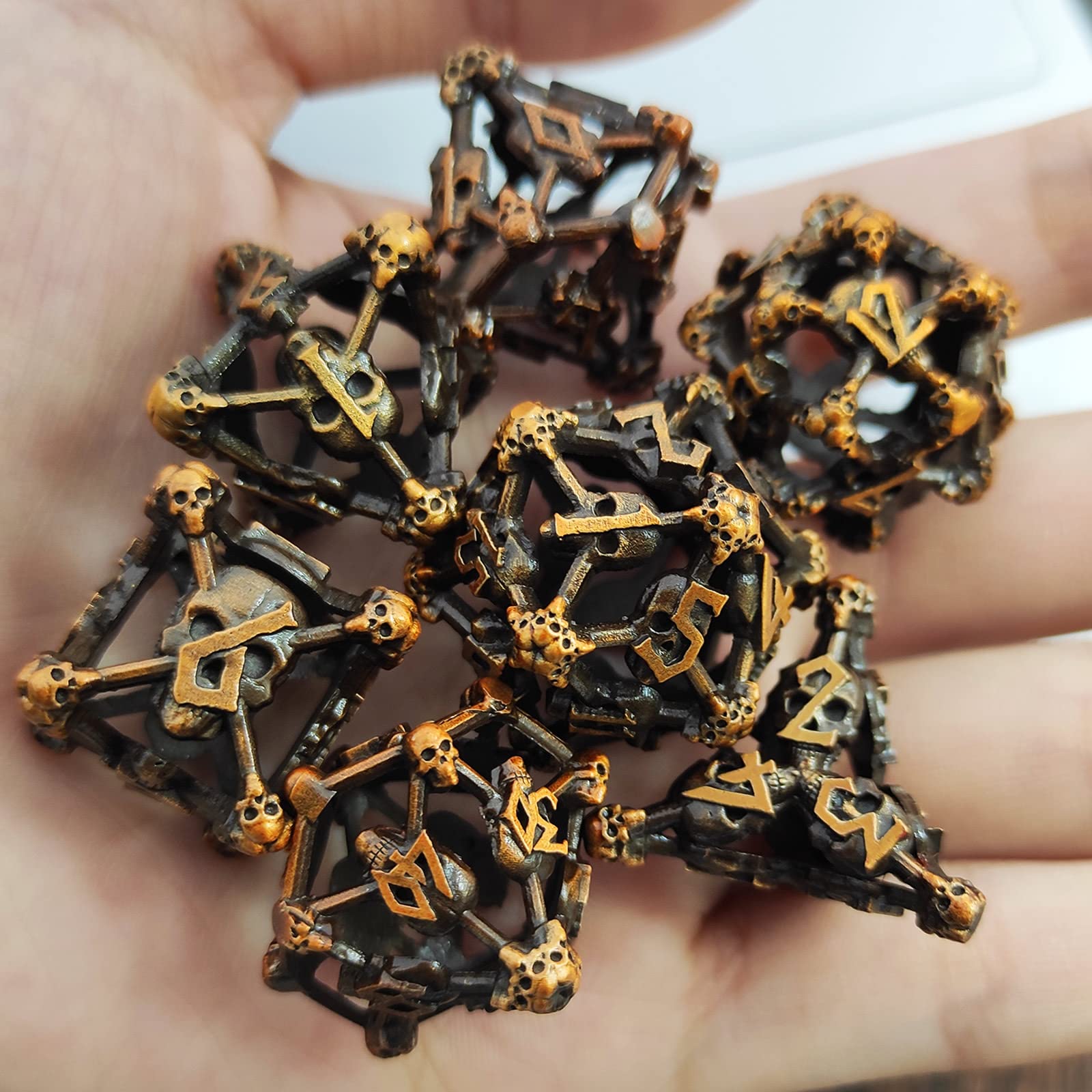 AJKDEUIH DND Dice Set Metal Hollow Skull D&D Dungeons and Dragons Gifts D20 Polyhedral D and D Dice Bag RPG MTG Role Playing Pathfinder Table Card Games Accessories -bloodstain