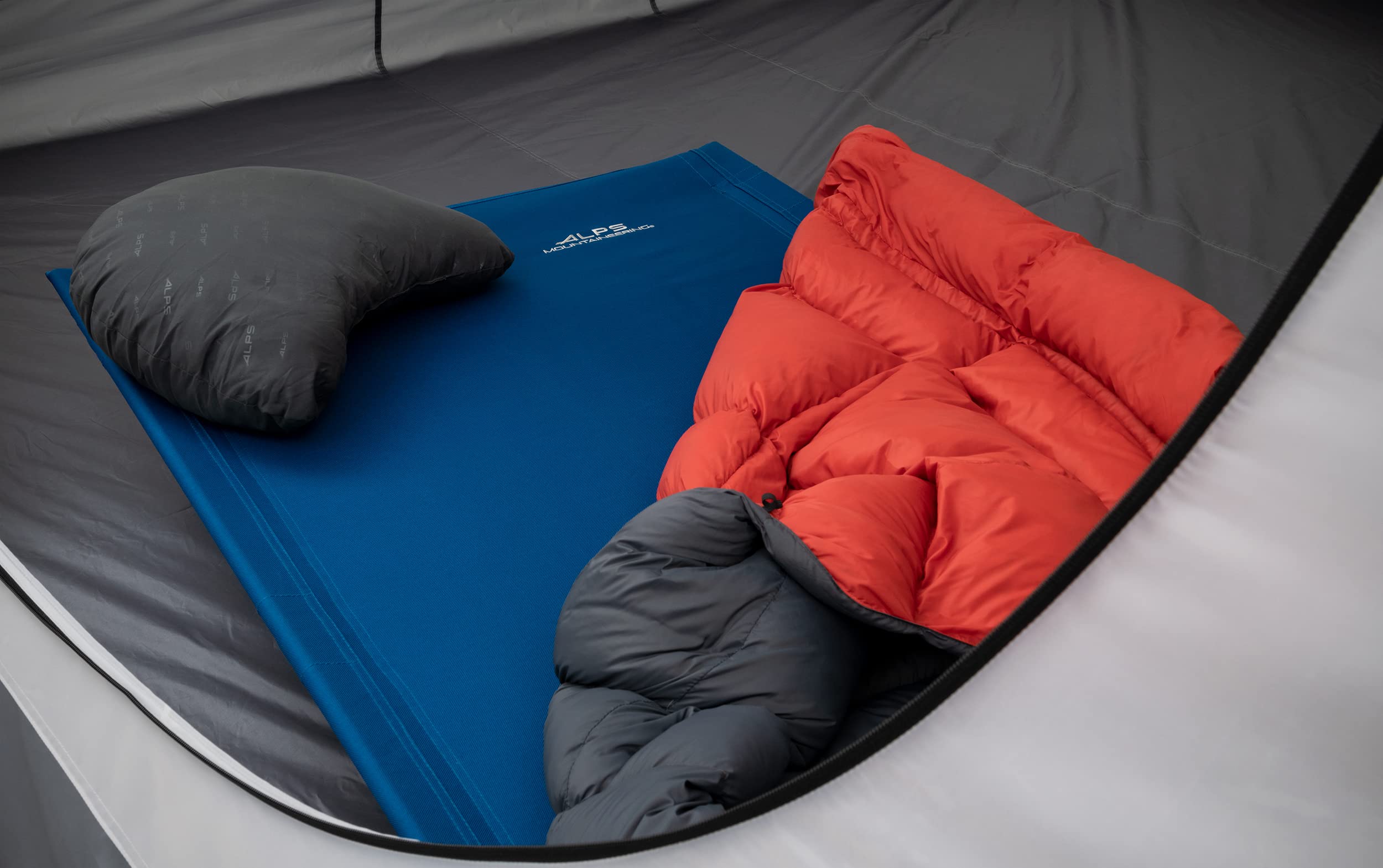 ALPS Mountaineering Lightweight Cot - Clay/Apricot