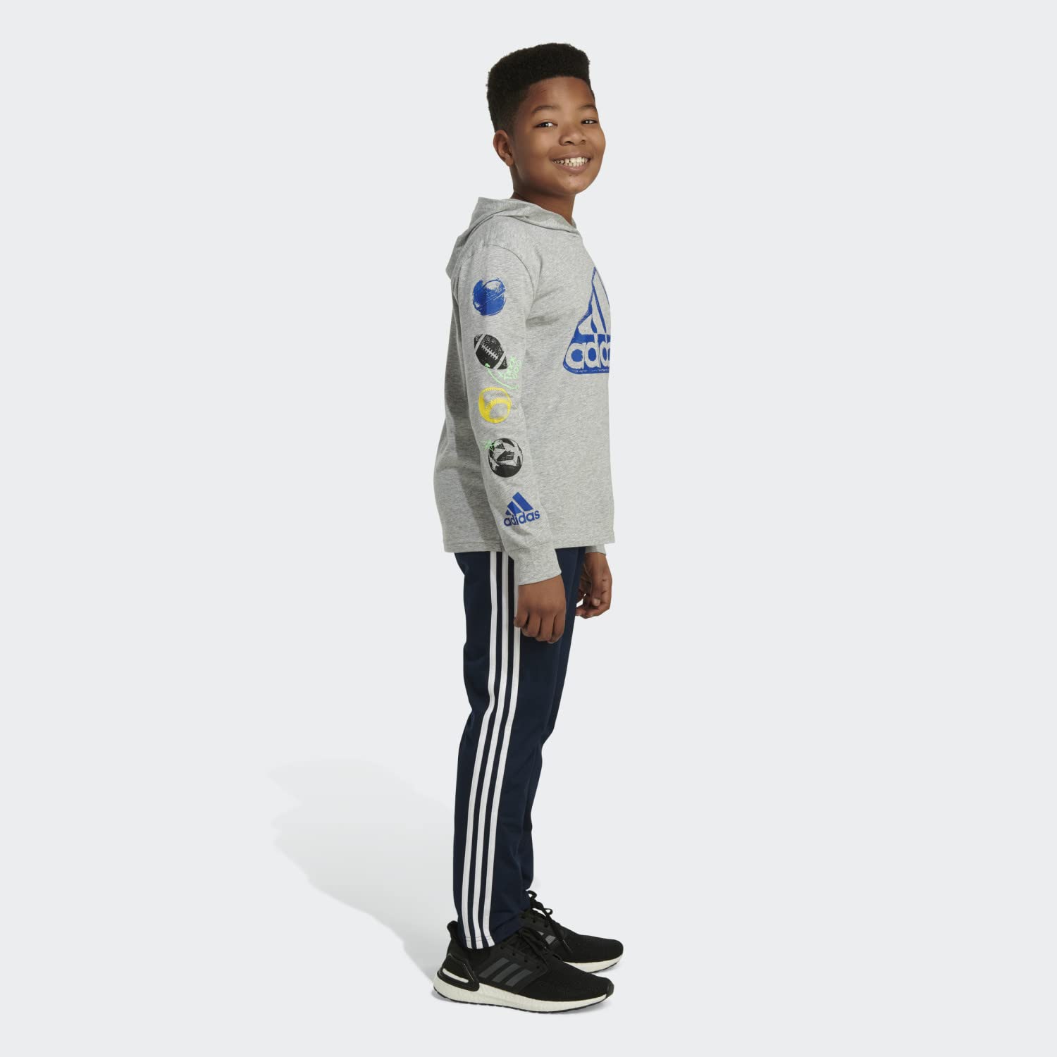 adidas Boys' Long Sleeve Cotton Jersey Hooded T-Shirt Tee, Medium Stamped Grey Heather, Large