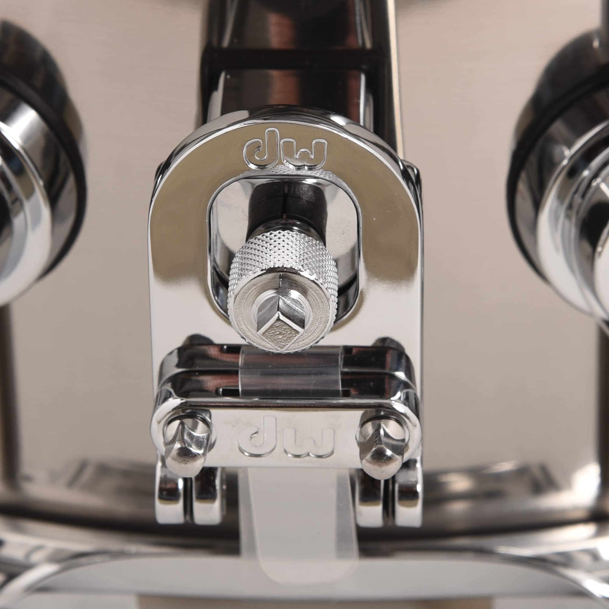 Drum Workshop DW Collector's Series Stainless Steel Snare Drum with Chrome Hardware 14x6.5" DRVL6514SPC