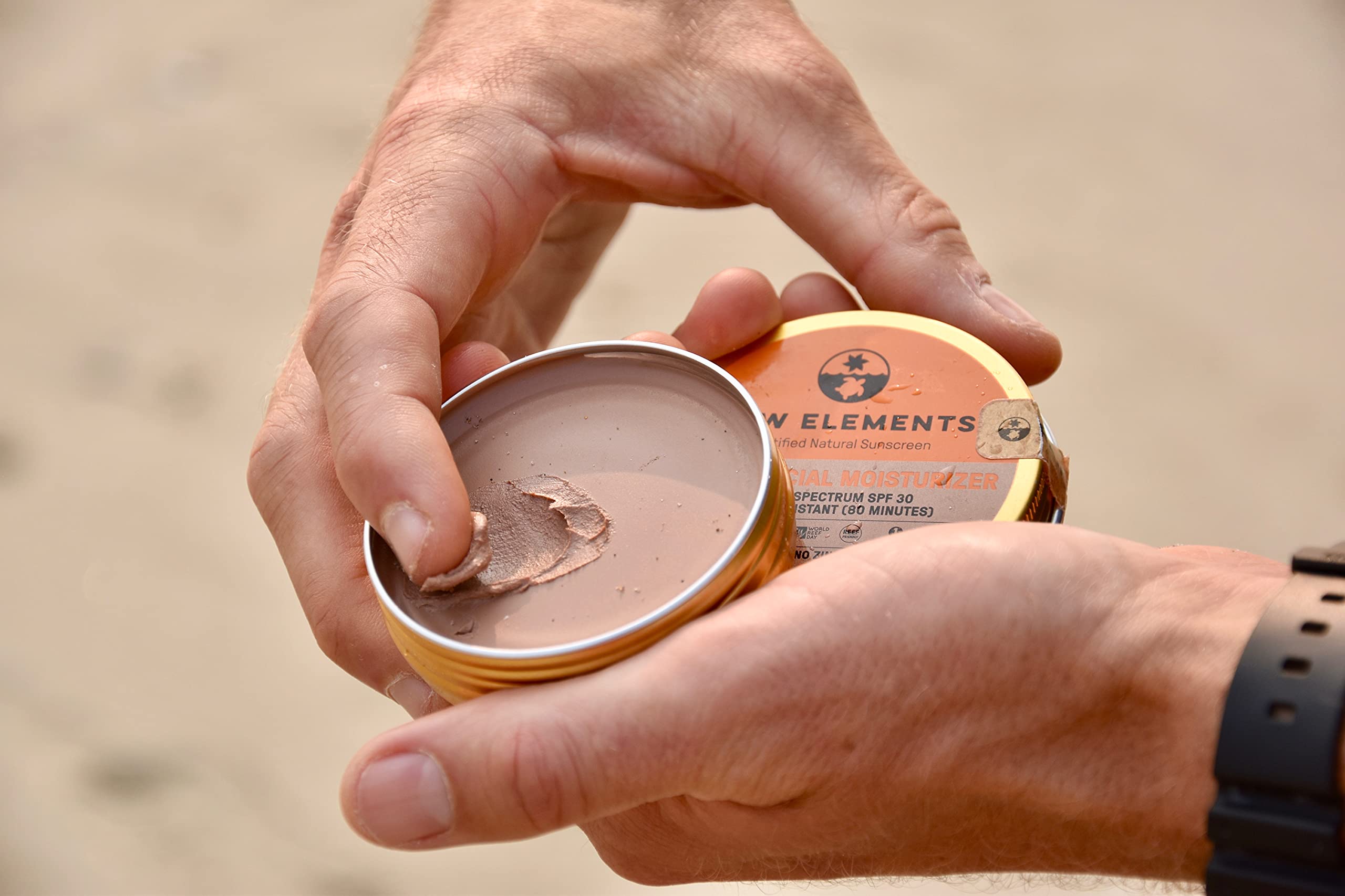 Raw Elements Tinted Facial Moisturizer All-Natural Sunscreen | Non-Nano Zinc Oxide, 95% Organic, Water Resistant, Reef Safe, Non-GMO, Cruelty-Free, SPF 30+, Reusable Tin, Reef-Safe, 1.8oz (1-Pack)