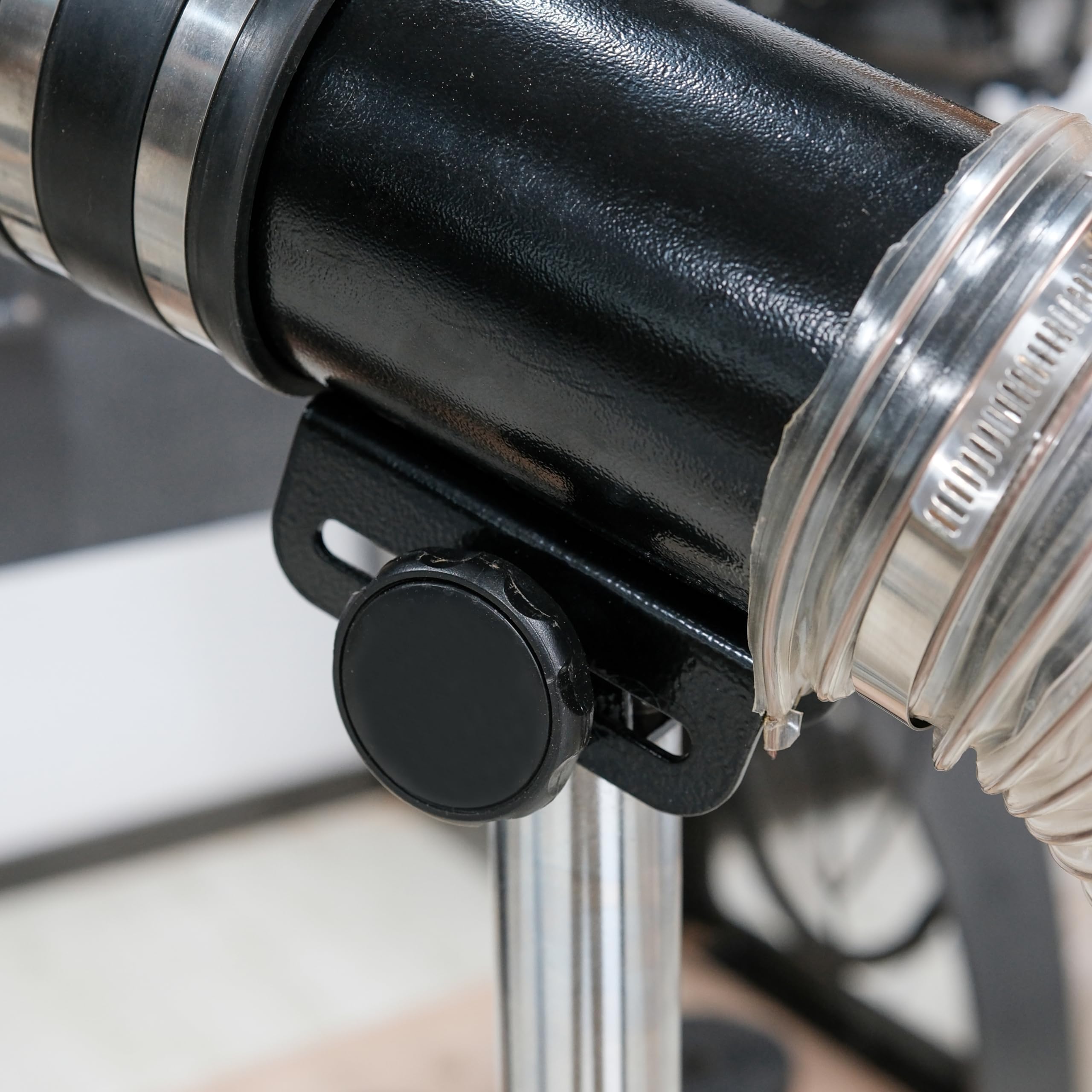 BMWOOD Deluxe Variable Height Dust Extraction Hood with Flexible Rubber Cuff for Interchangable Dust Hood.