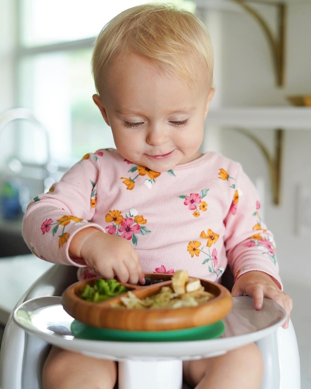 Maven Gifts: Avanchy Baby Feeding Gift Set – Bamboo Stay Put Suction Bowl with Spoon, Blue, and Bamboo Stay Put Suction 3-Section Plate with Spoon, Blue– Ages 6 Months and Up