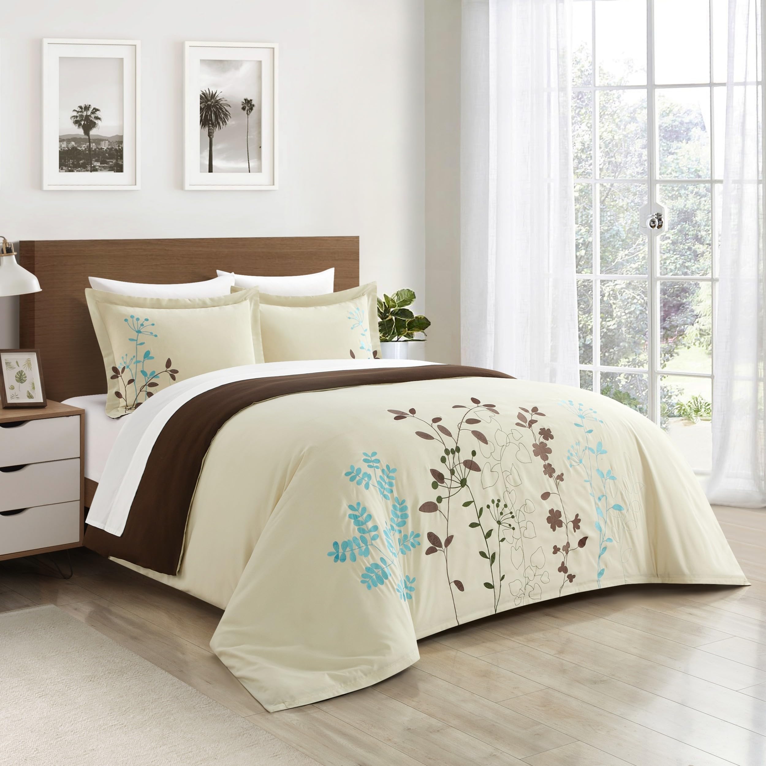 Chic Home 3-Piece Kaylee Floral Embroidered Duvet Set (Queen, Beige)
