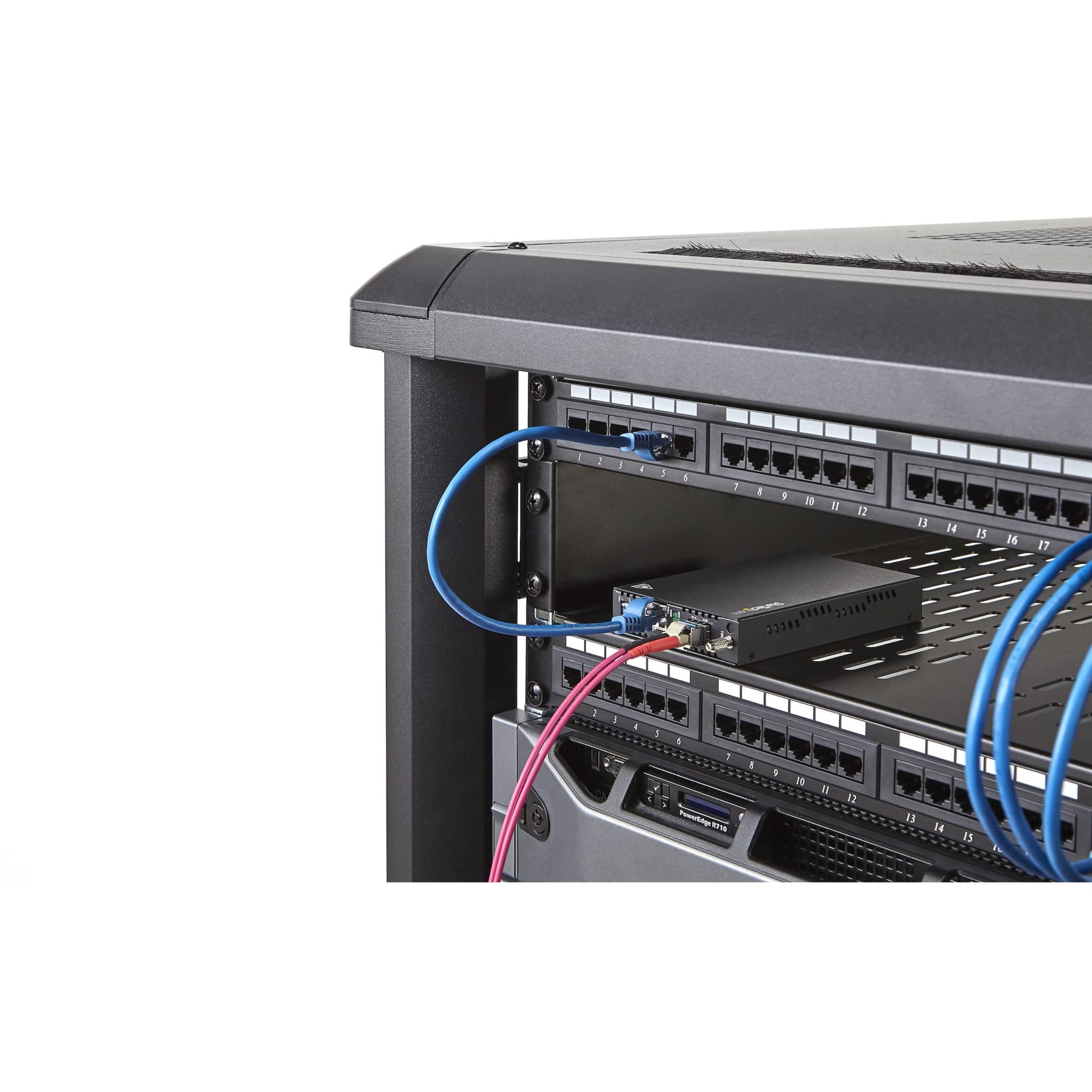 StarTech.com Singlemode (SM) LC Fiber Media Converter for 1Gbe Network - 10km - Gigabit Ethernet - 1310nm - with SFP Transceiver , TAA (ET91000SM10)