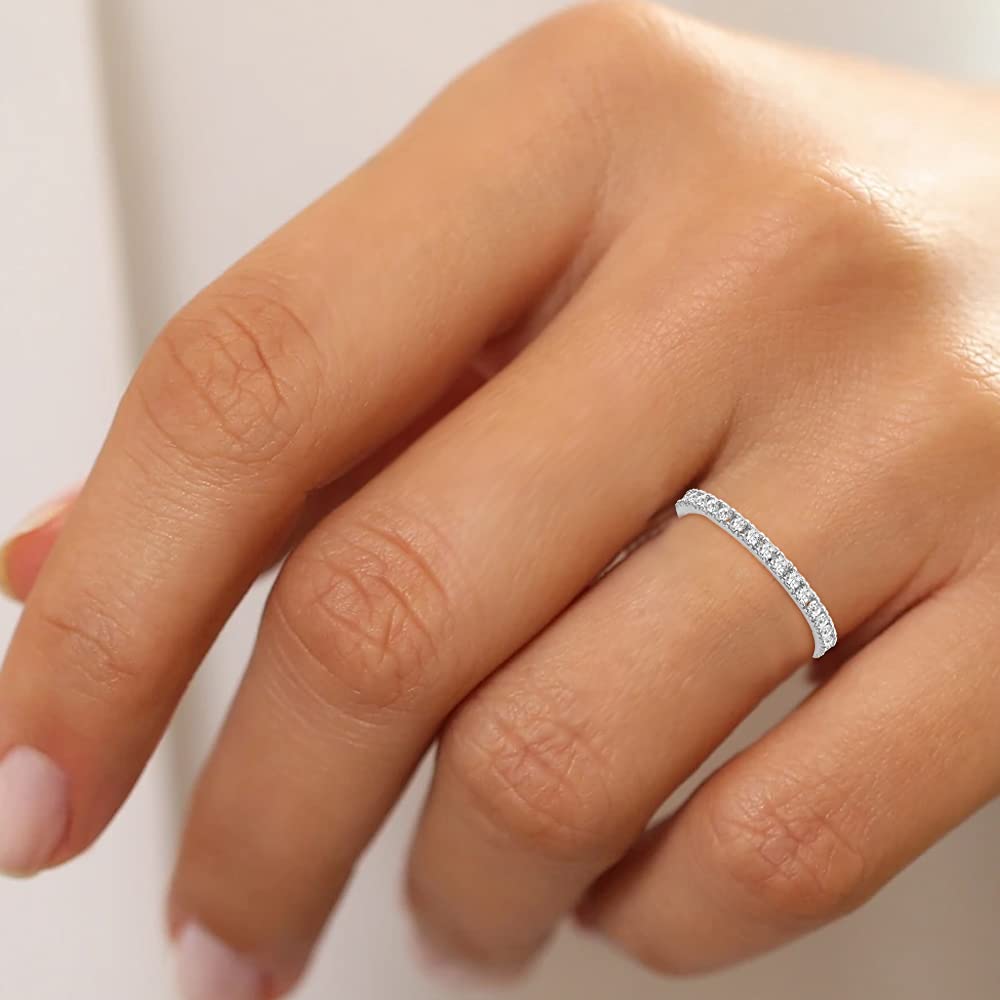 ARAIYA FINE JEWELRY 10K White Gold Diamond Band Ring (1/3 cttw, I-J Color, I2 Clarity), Size 8