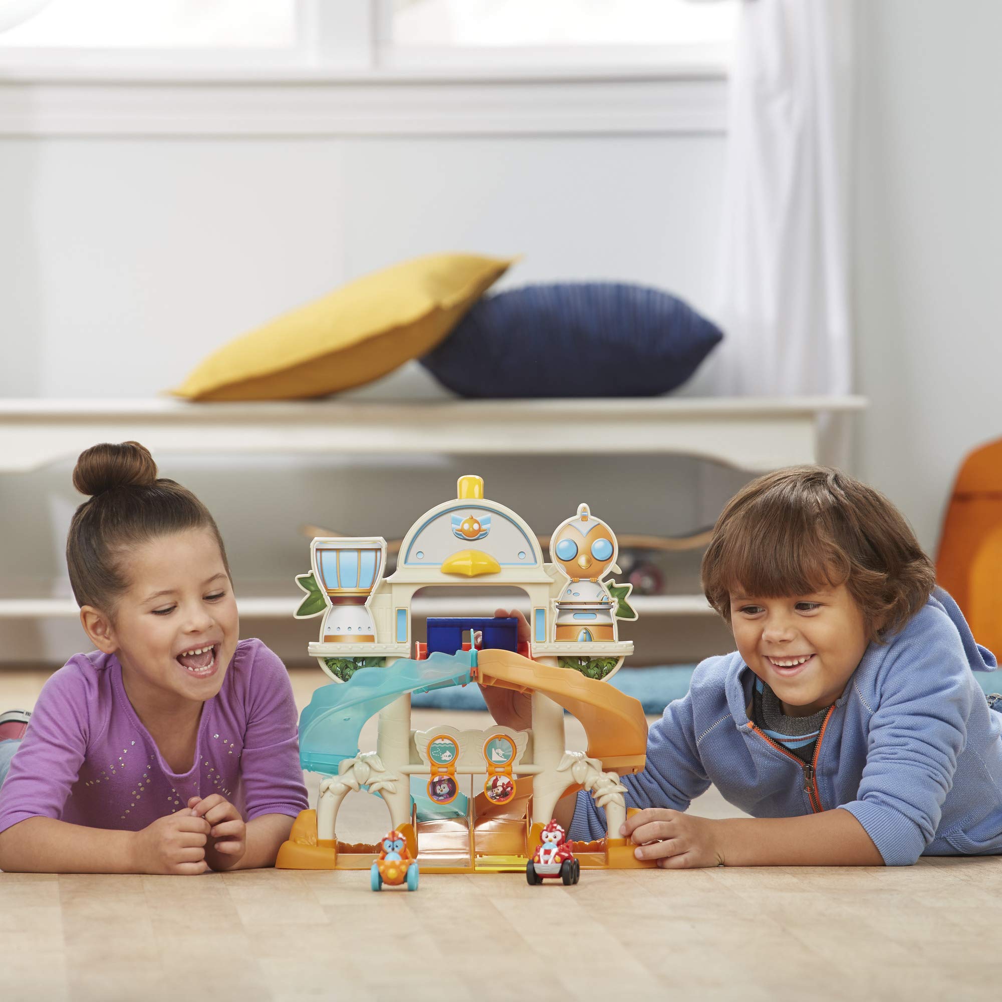 Hasbro Toys Top Wing Mission Ready Track Playset, Includes Ramp Jump & Double Vehicle Launcher for Top Wing Vehicles, Toy for Kids Ages 3 to 5, Model Number: E5277
