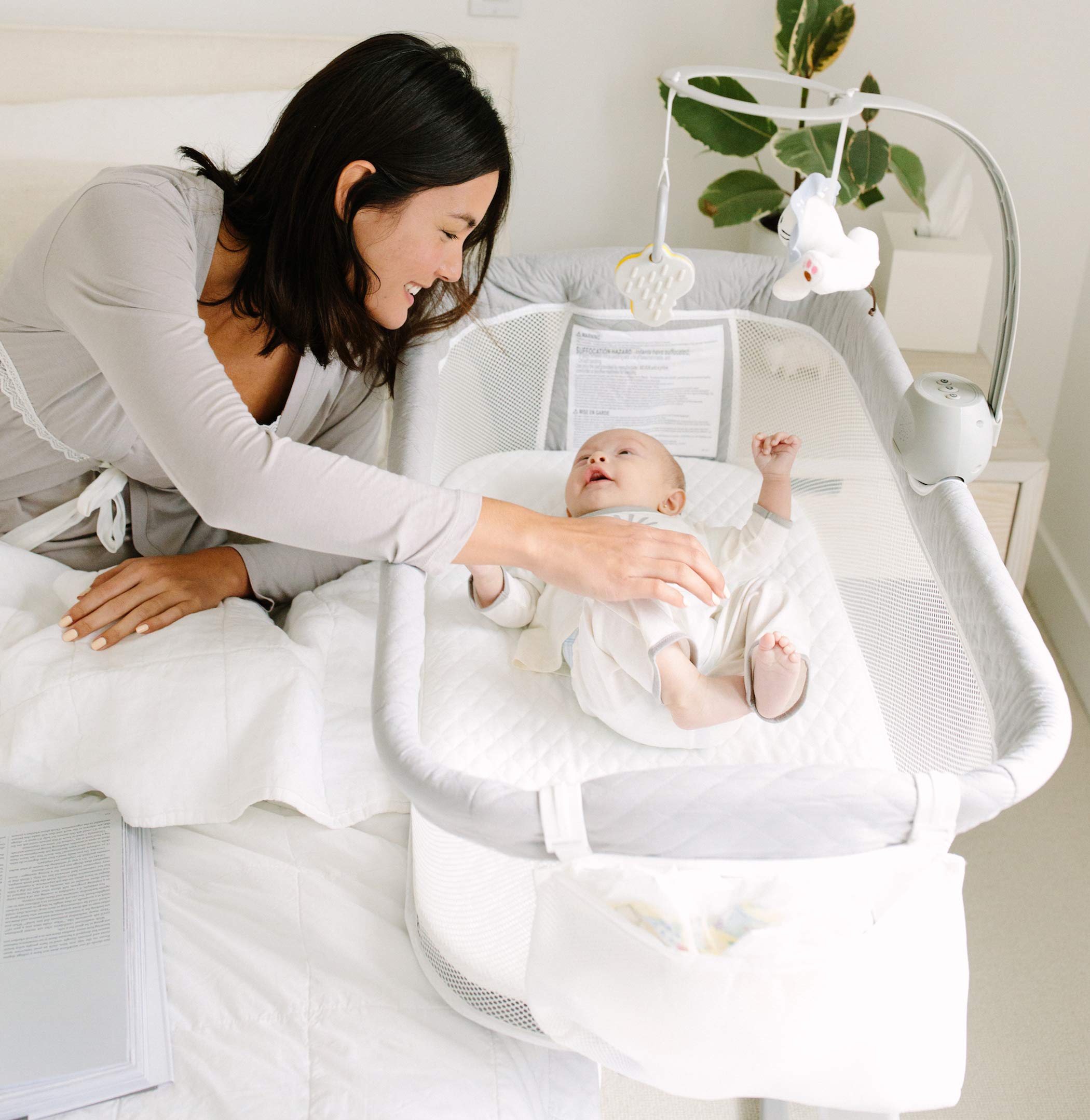 Arm’s Reach Versatile Co-Sleeper Bedside Bassinet Featuring Height-Adjustable Legs with Adjustable Feet, Mobile with Plush Hanging Toy, and Music Box that Plays 5 Tunes, Misty