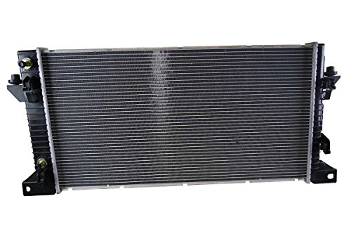 AutoShack Radiator Replacement for 2007-2008 Ford Expedition 2007-2008 Lincoln Navigator 5.4L V8 4WD RWD RK1222