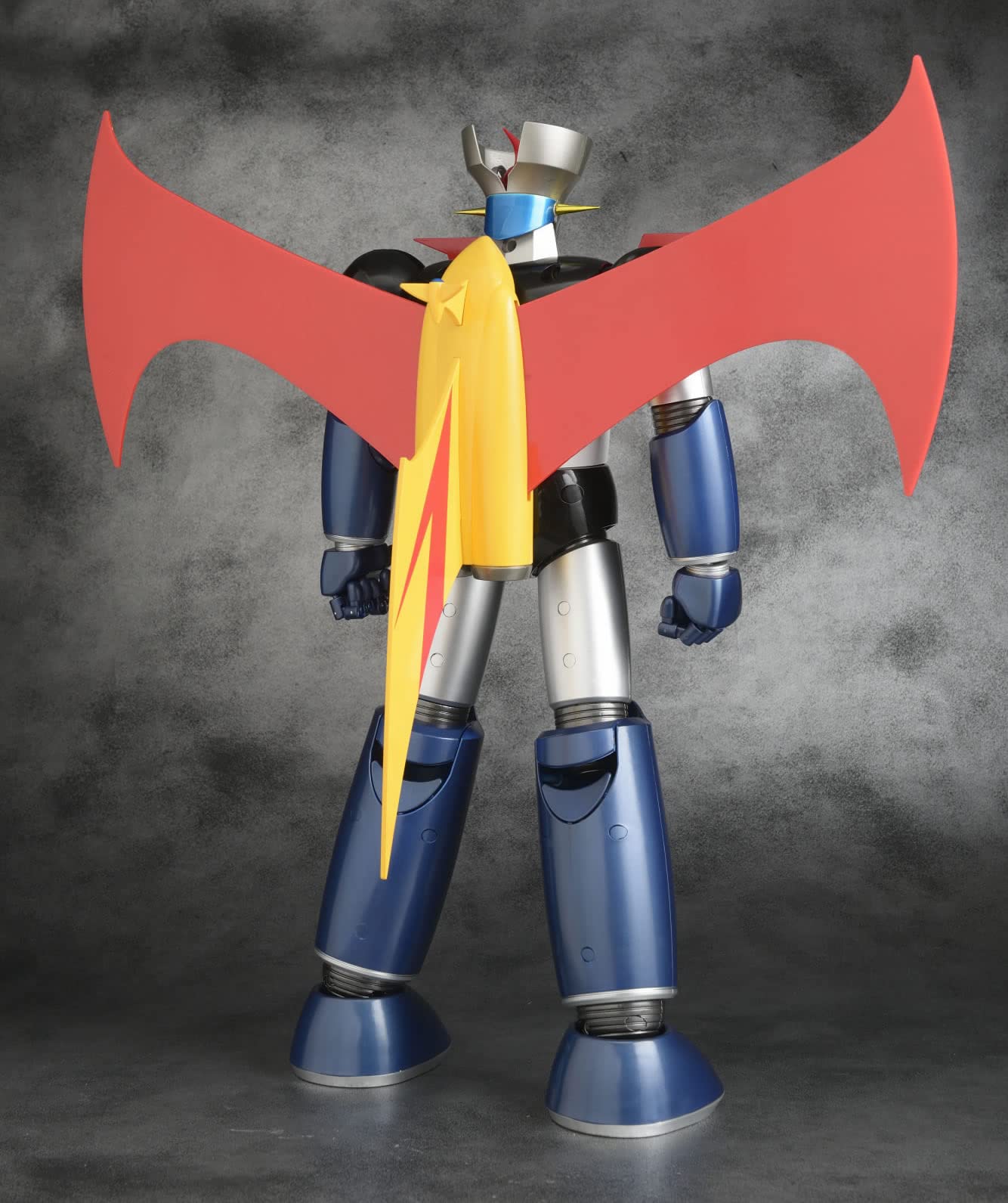 Evolution Toys Grand Action Bigsize Model: Mazinger Z Figure