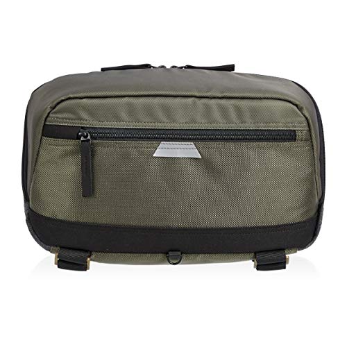 Amazon Basics 2-Way Camera Bag - 14 x 10 x 5 Inches, Green, Solid