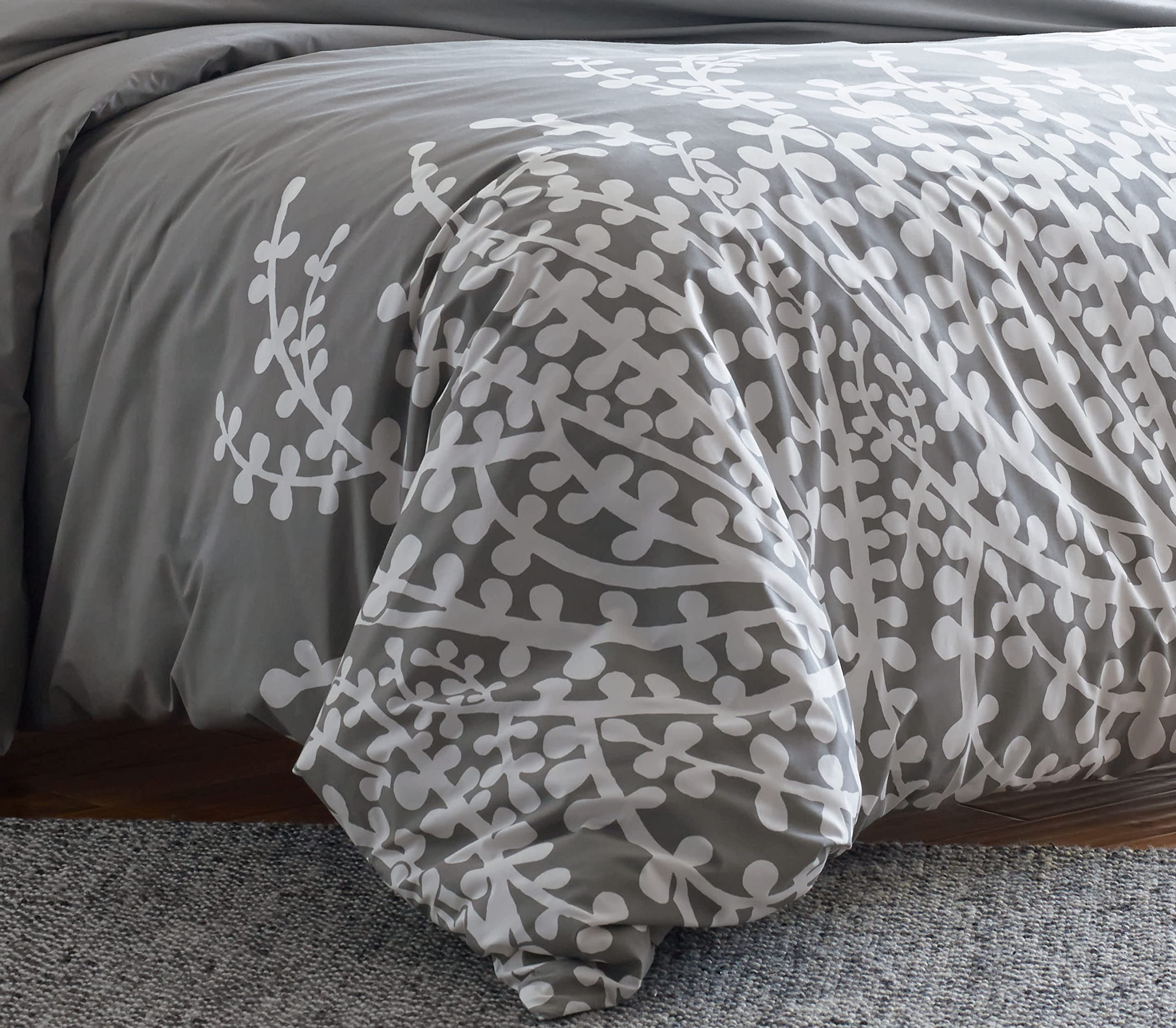 City Scene - Full/Queen Duvet Cover Set, Cotton Bedding with Matching Shams, Softens with Each Wash (Branches Grey, Full/Queen)
