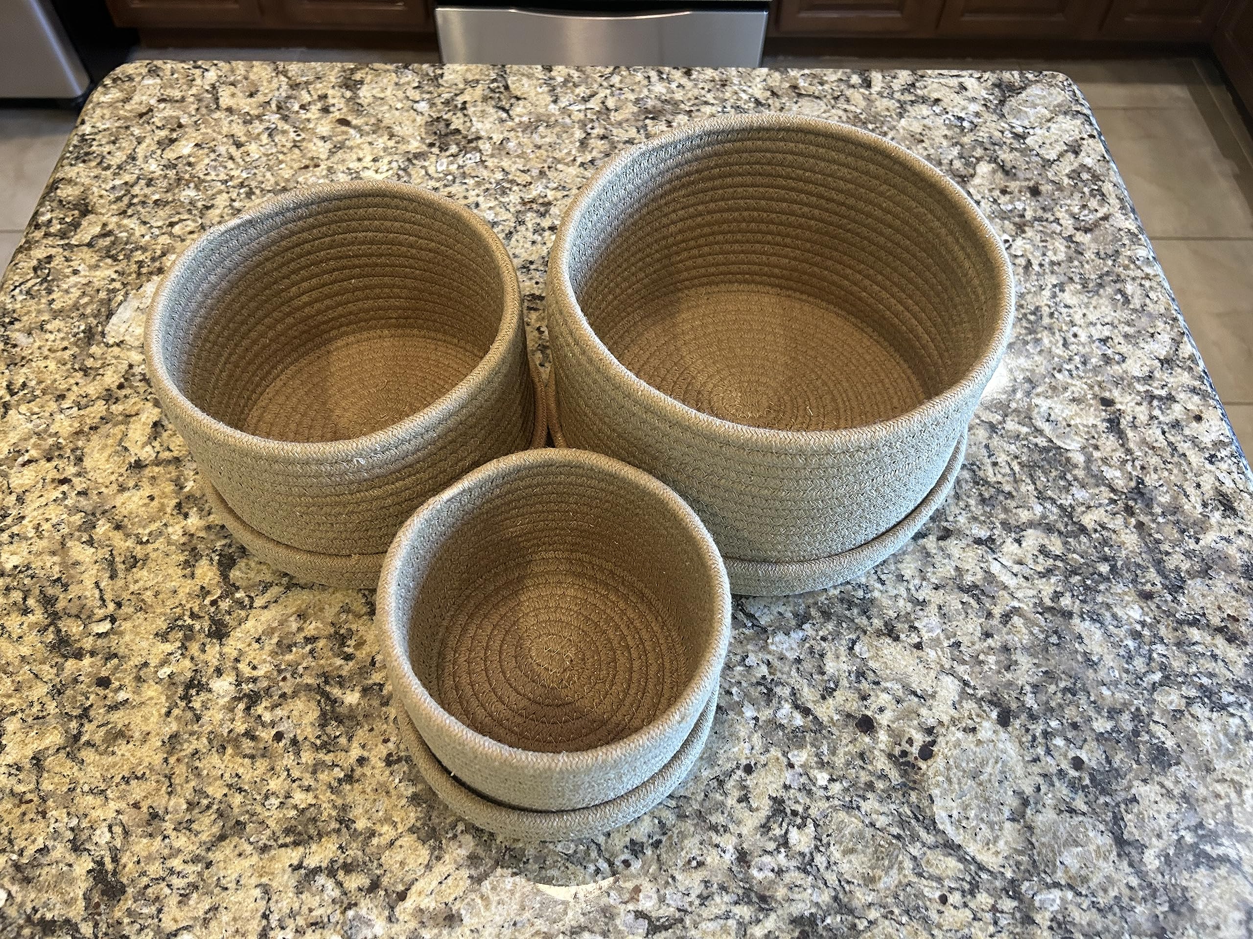 Auguste Round Basket with Lid - Set of 3 Storage Baskets with Lid - Decorative Storage Basket With Lid, Woven Basket with Lid, Cute Cotton Rope Basket, Multi-Purpose Cotton Rope Storage Basket