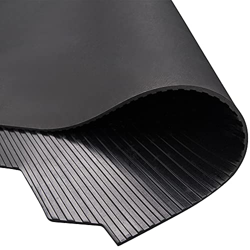 Amazon Basics Heavyweight Bed Mat fits Ford F150 2015-2018, 5.5 ft, Black
