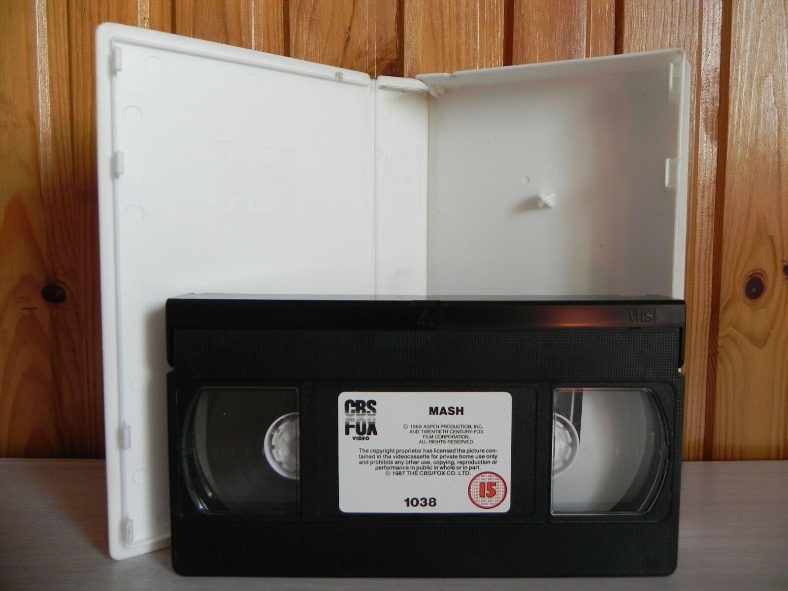 MASH [VHS]
