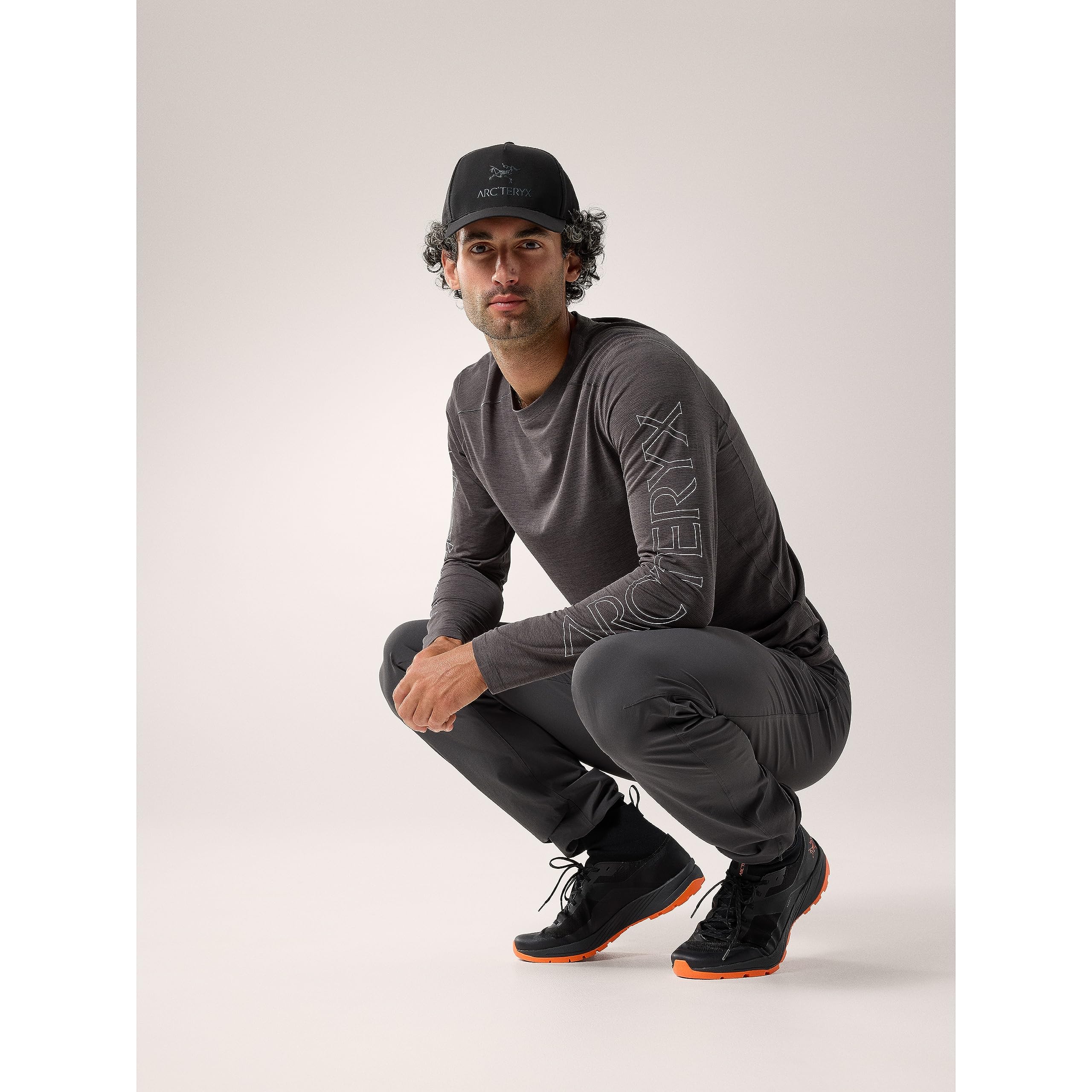 Arc'teryx Bird Curved Brim Trucker Hat | Curved-Brim Performance Trucker | Black, One Size
