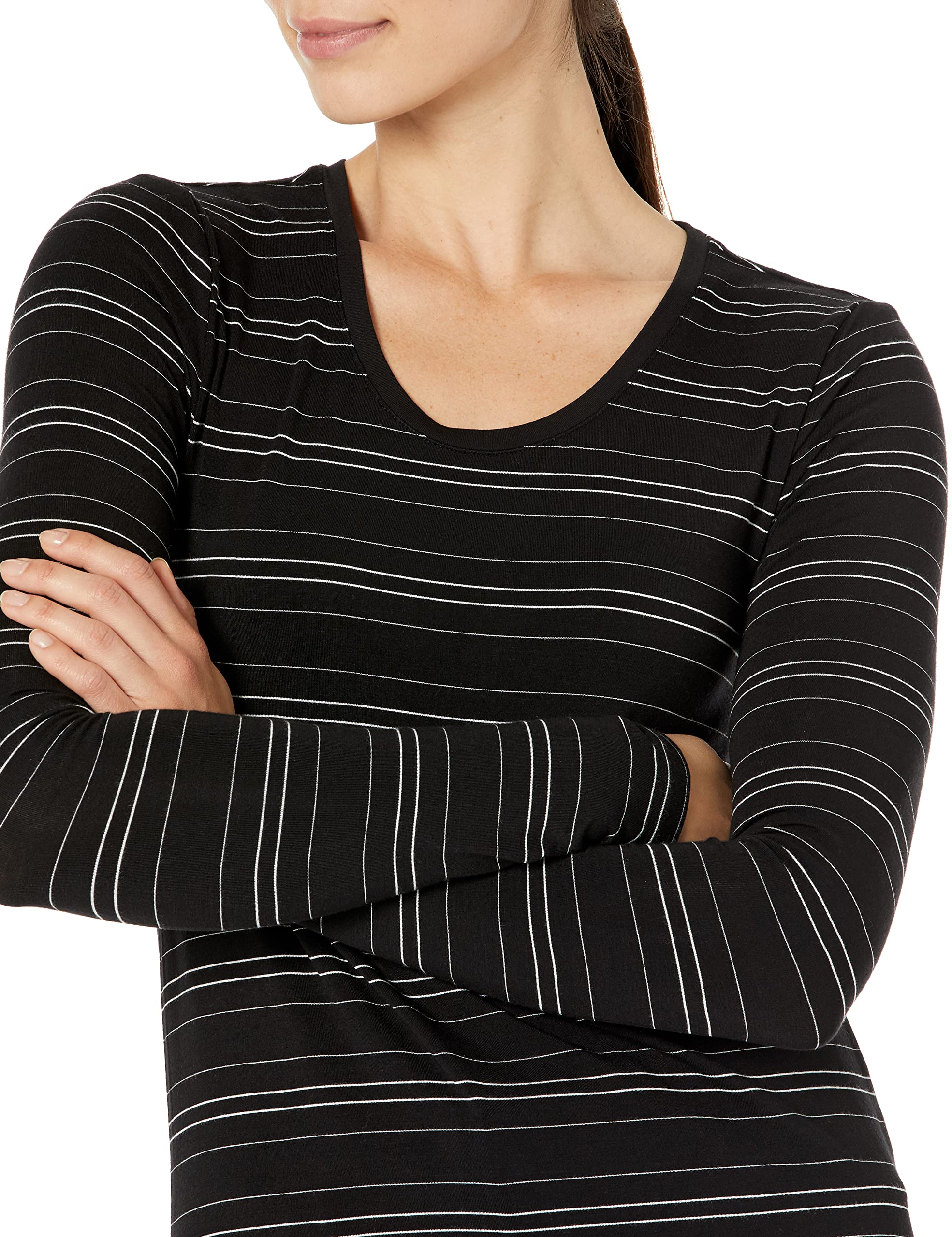 Amazon Essentials Women's Jersey Relaxed-Fit Long-Sleeve Scoopneck Swing Tunic (Previously Daily Ritual), Black, Medium