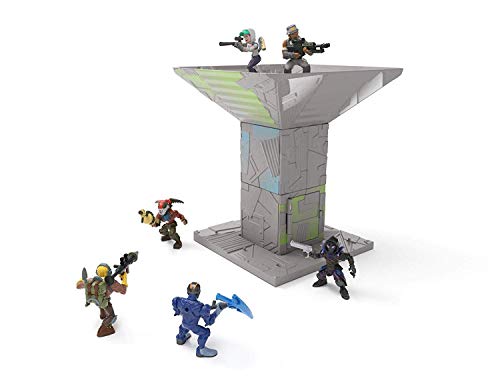 FORTNITE Battle Royale Collection: Port-A-Fort Playset & Infiltrator Figure