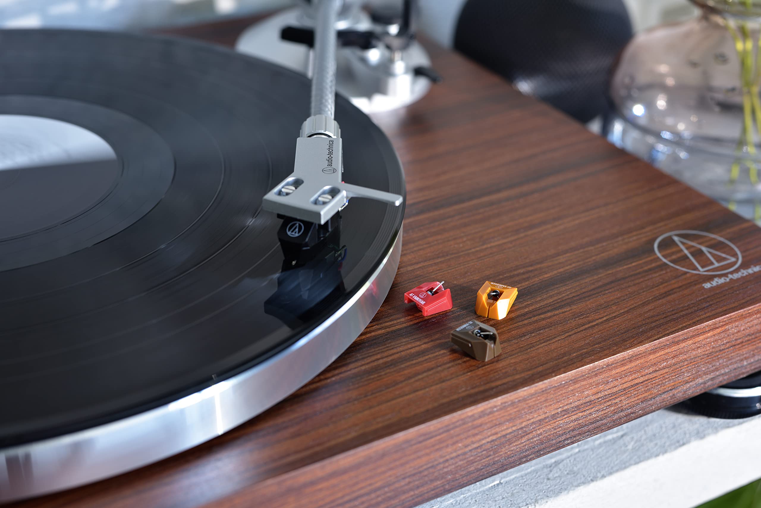 Audio Technica AT-LPW50BT-RW Bluetooth Turntable Manual Belt-Drive 33/45 (Rosewood) (Renewed)