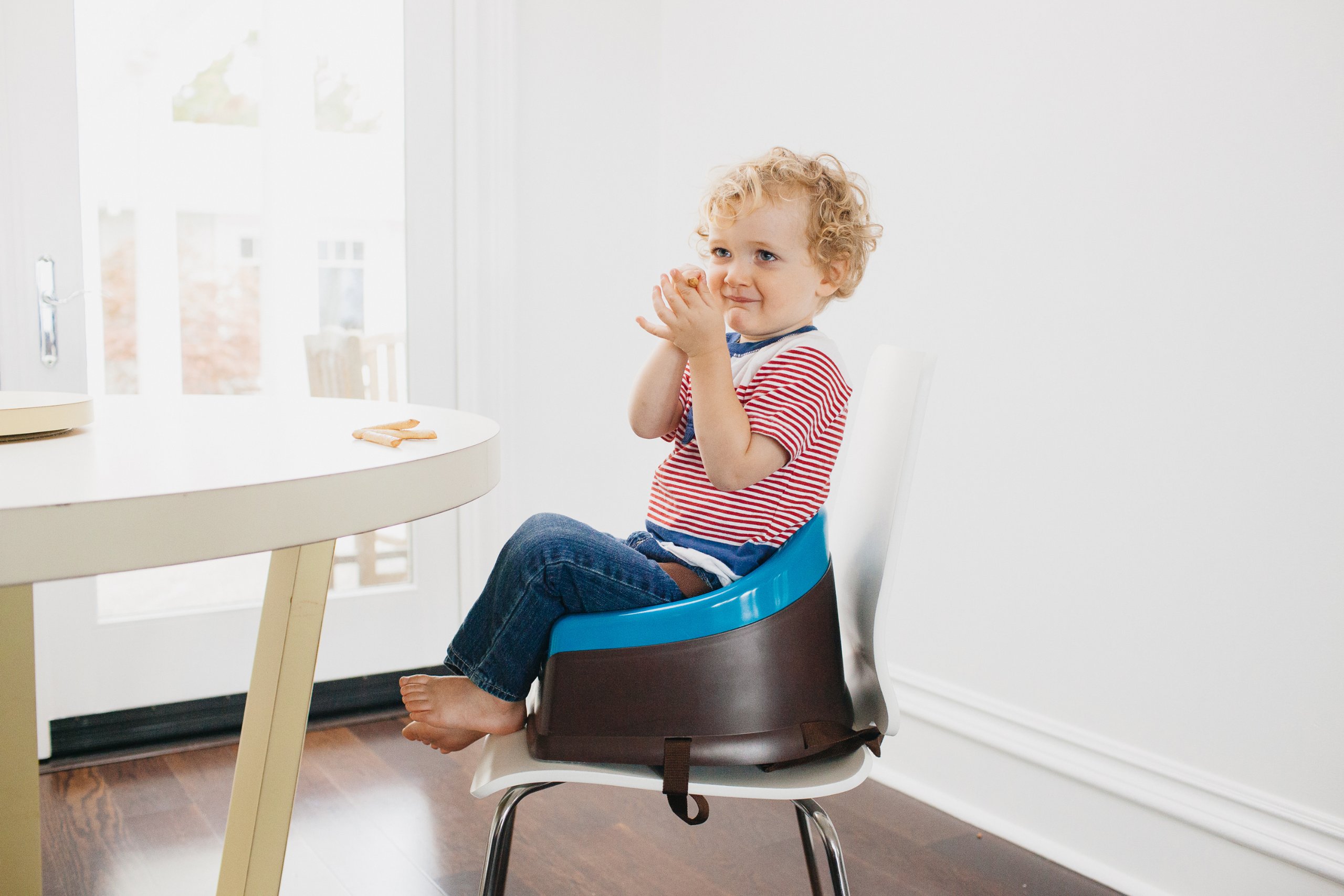 Prince Lionheart BoosterPOD Child Seat, Berry Blue, Squishy Seat, Secure with Safety Straps, Squishy Seat for Comfort