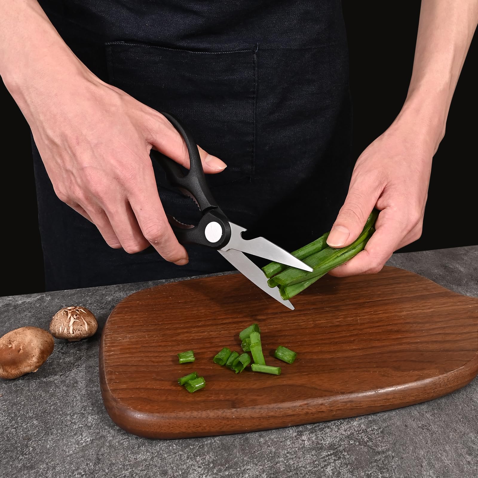 Knife Set, 15 Pieces Kitchen Knife Sets with Block, Built-in Sharpener, Dishwasher Safe, Anti-slip Ergonomic Handle, Knife Block Set for Chopping, Slicing, Dicing & Cutting, Black
